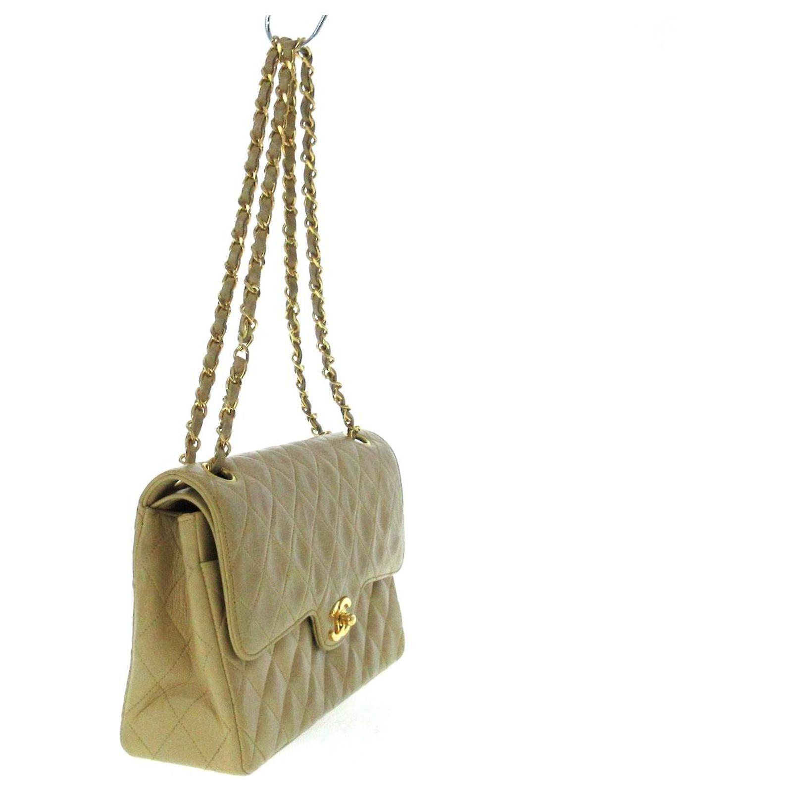 Chanel Matelassé Beige Leather ref.1044976 - Joli Closet