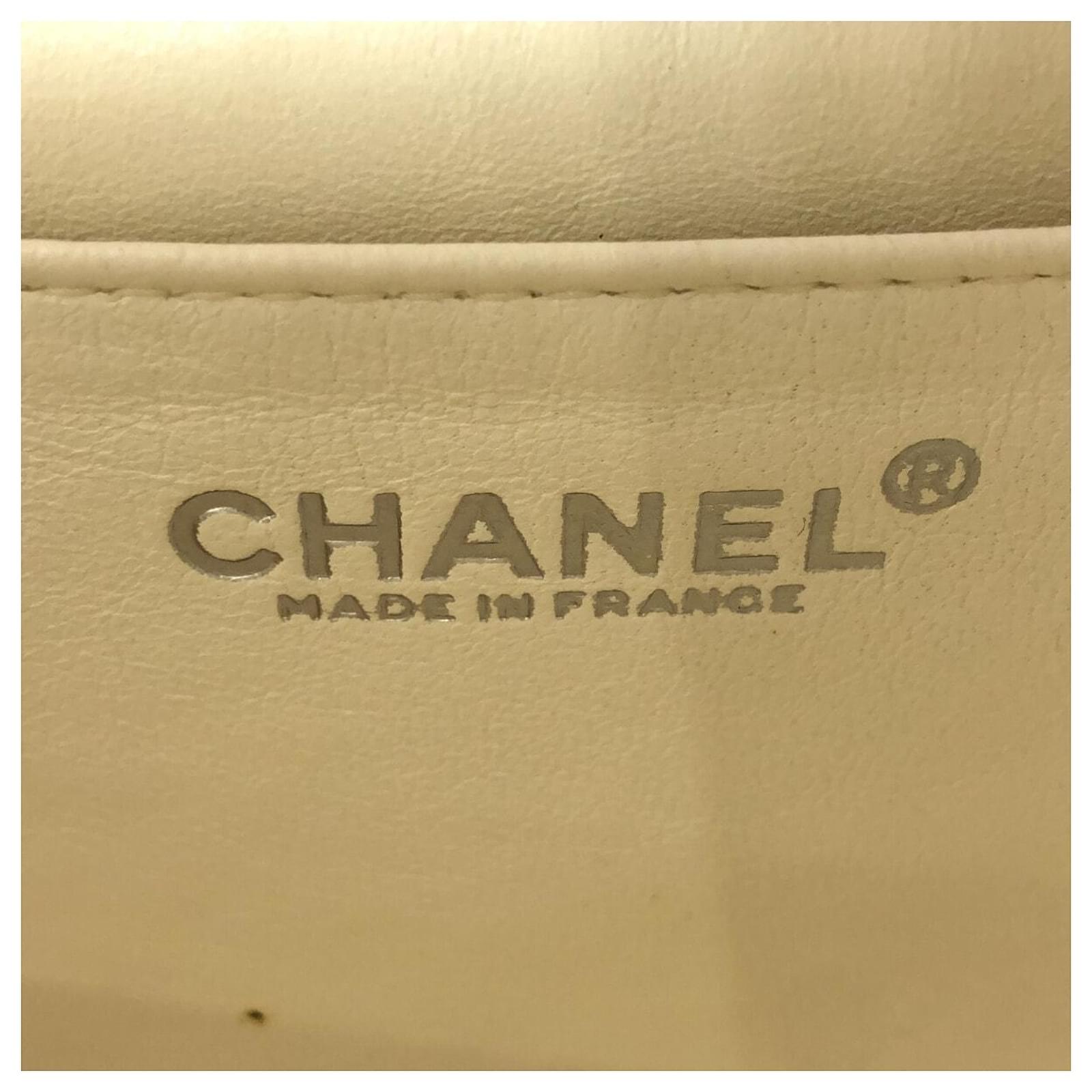 Chanel Chocolate bar Beige Leather ref.1057724 - Joli Closet
