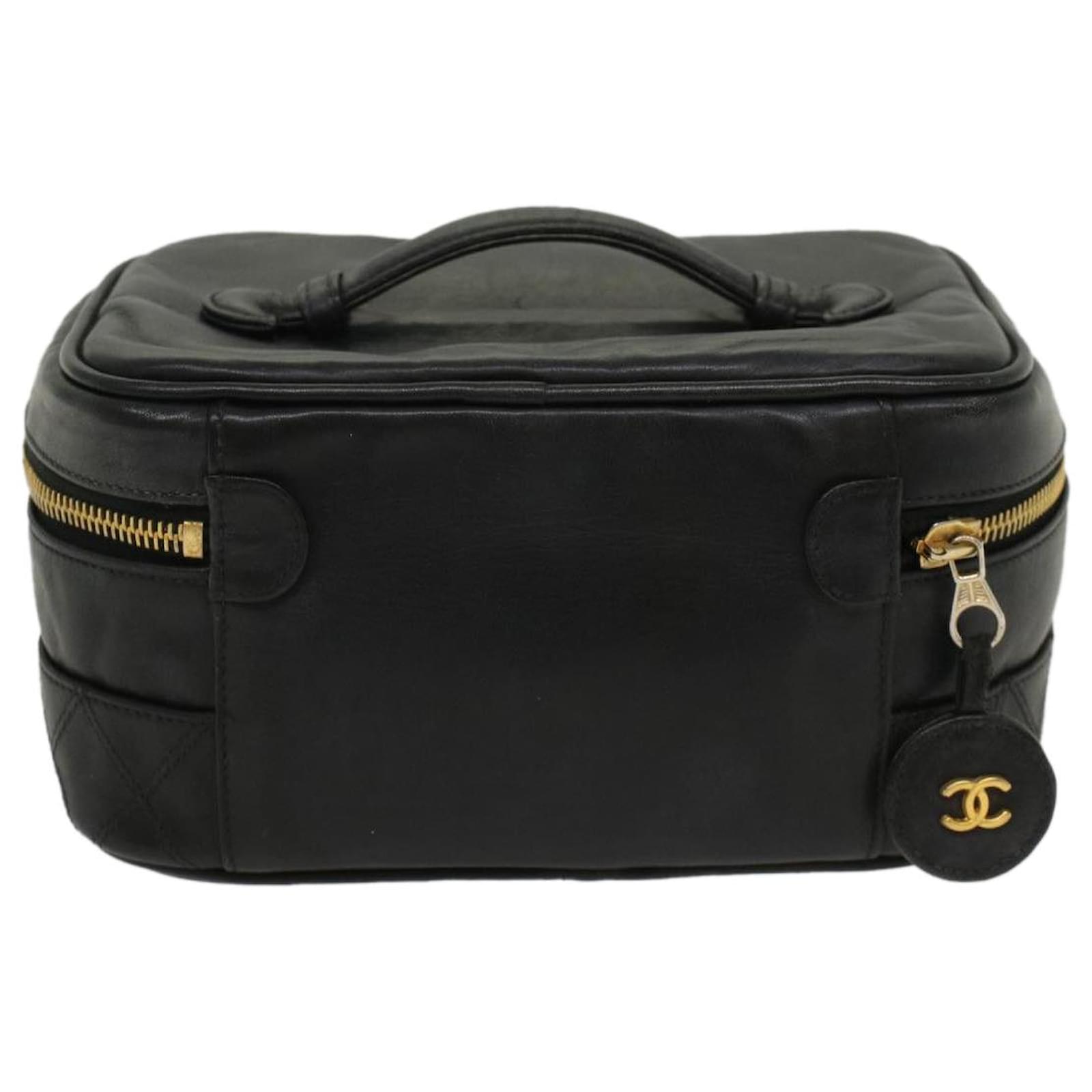Chanel Vanity Black Leather ref.1066188 - Joli Closet