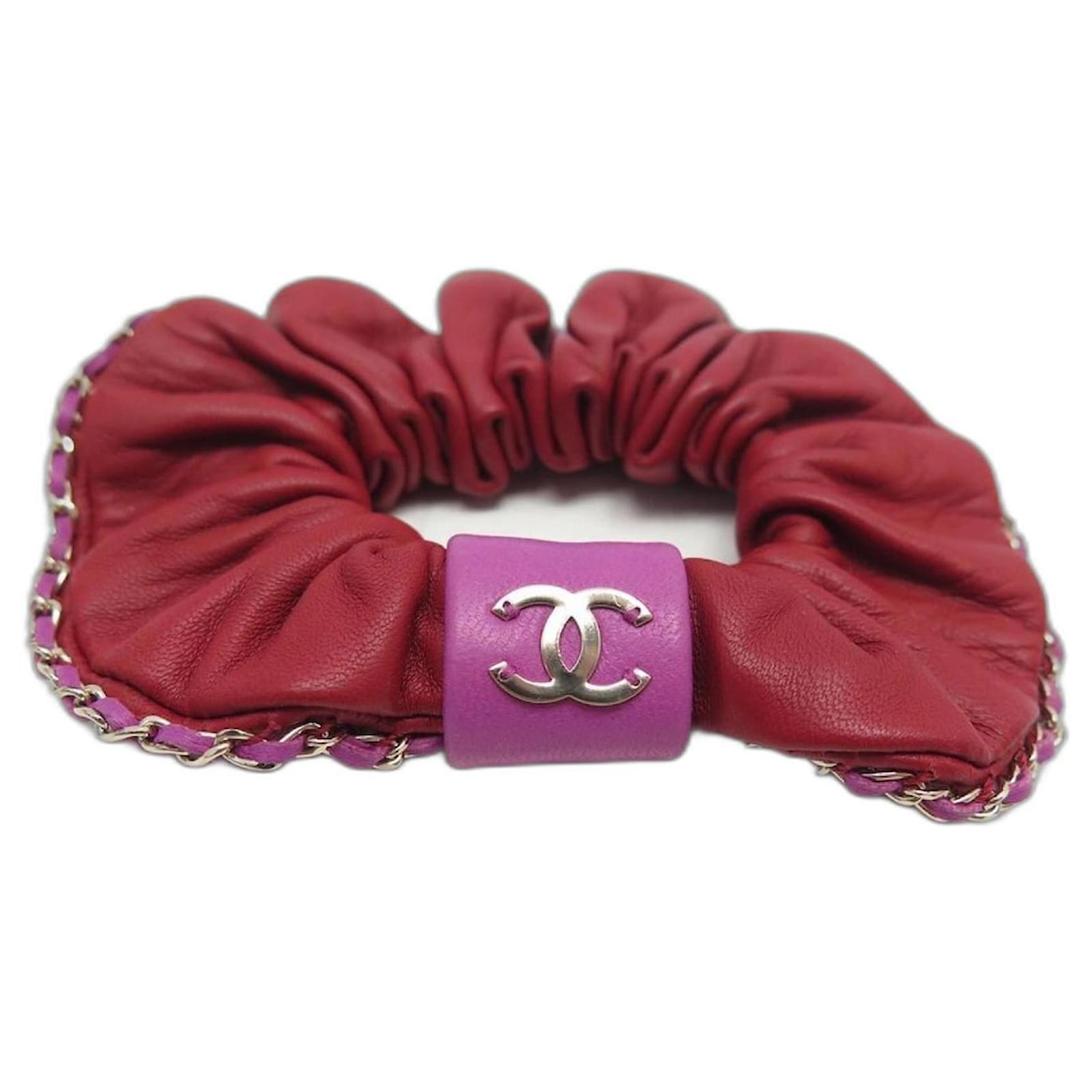 Chanel Hair accessories Multiple colors Leather ref.1070515 - Joli Closet