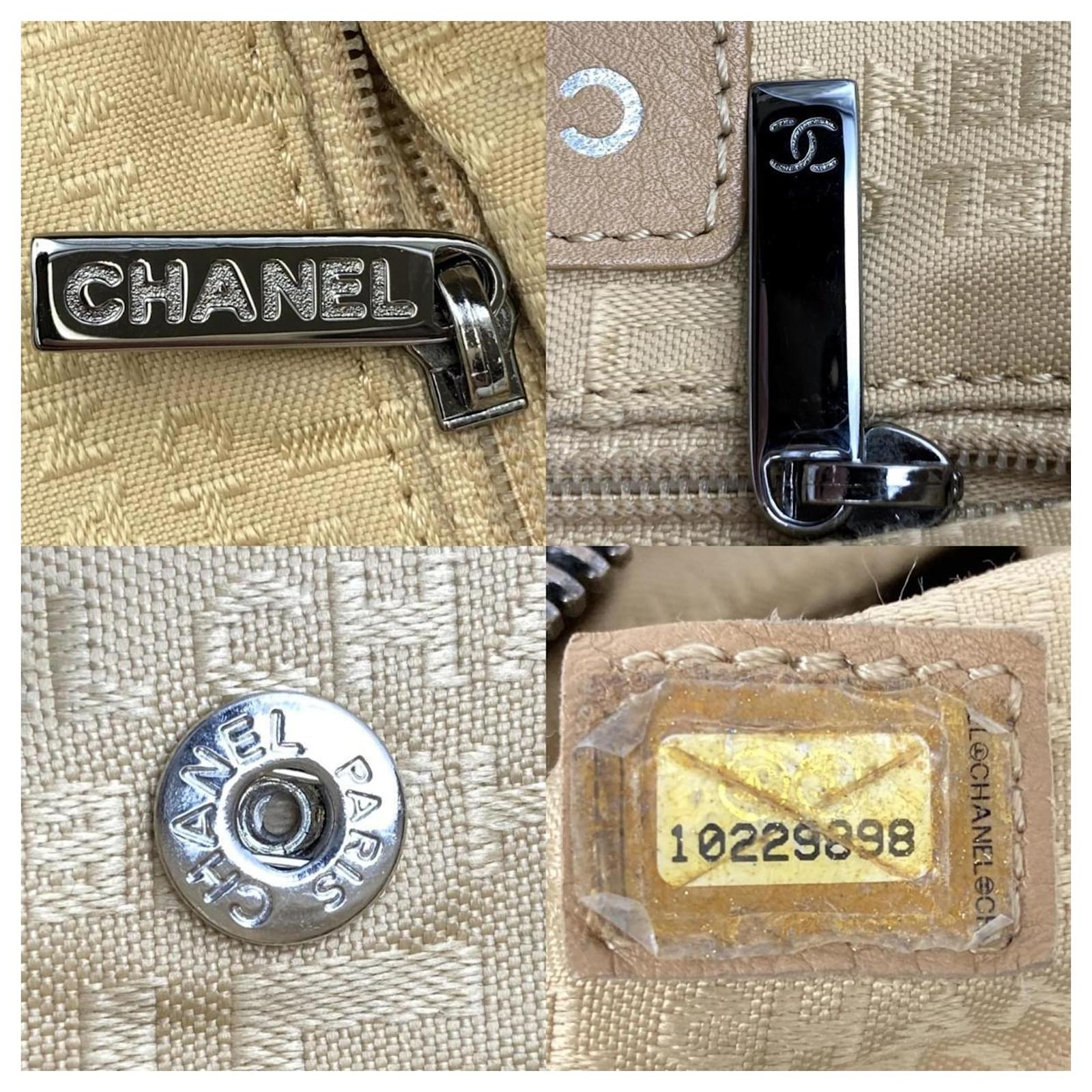 Timeless Chanel Chocolate bar Black Leather ref.1084236 - Joli Closet