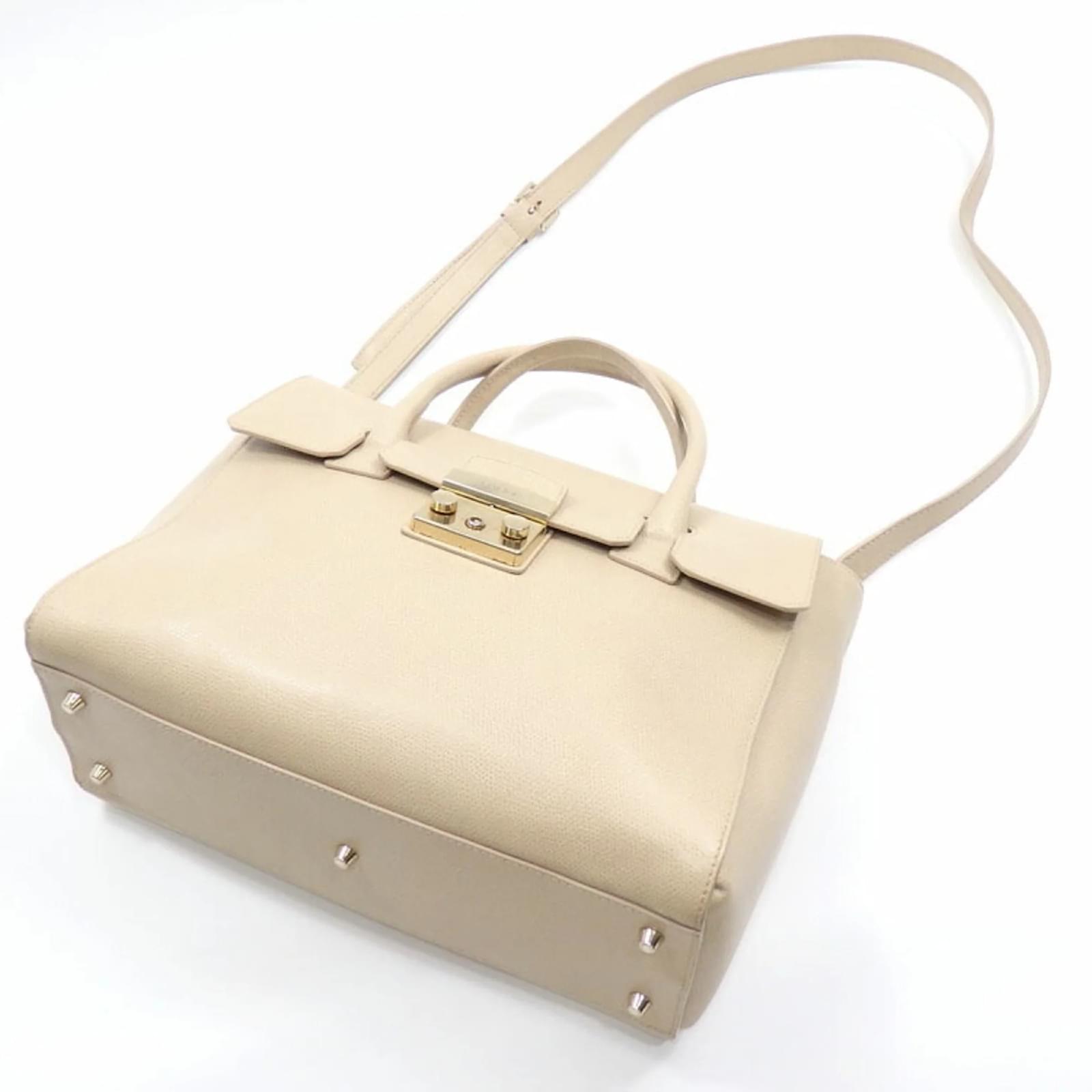 Furla handbag Beige Leather ref.1088591 - Joli Closet