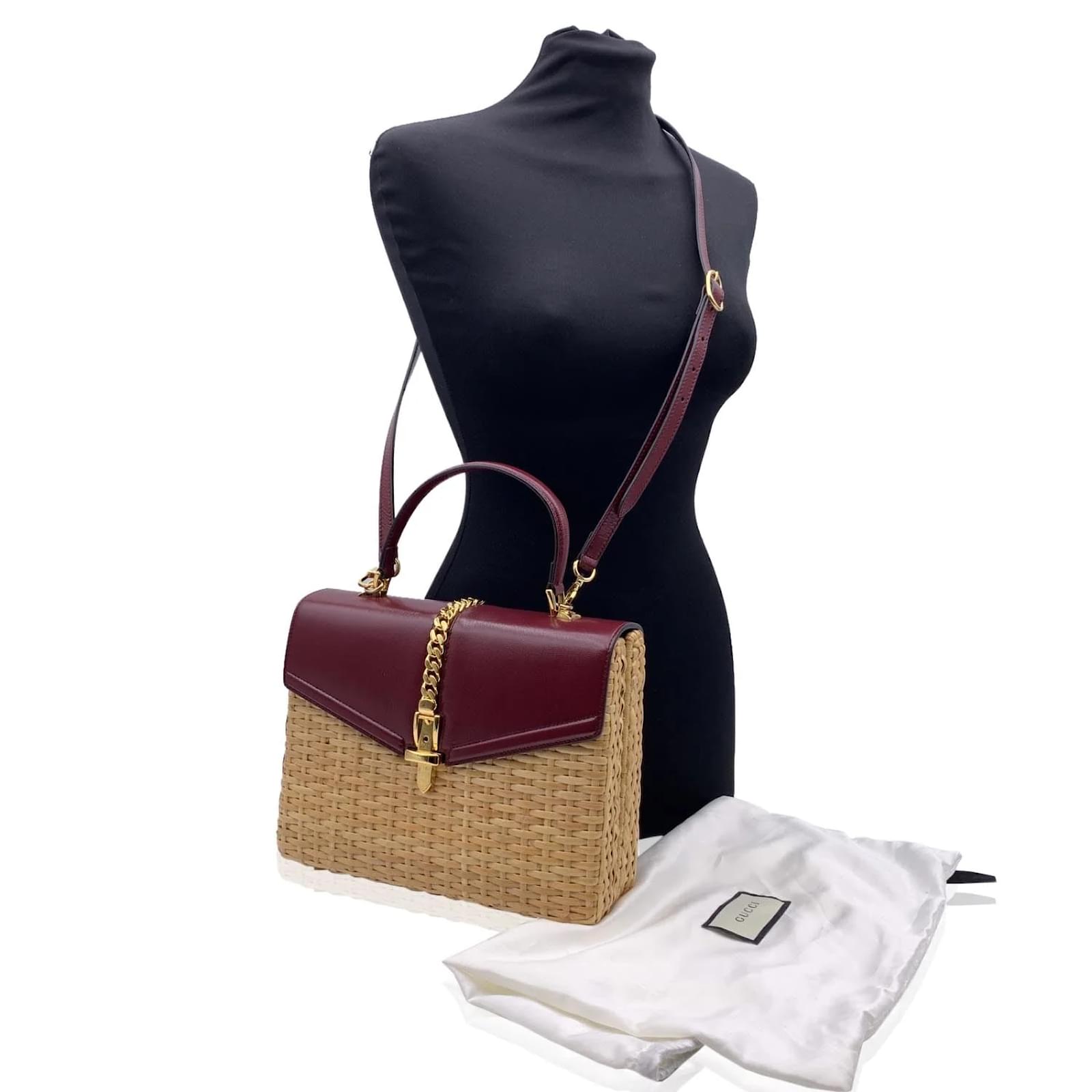 Gucci Handbag Sylvie Top Handle Dark red Wicker ref.1089802 - Joli Closet