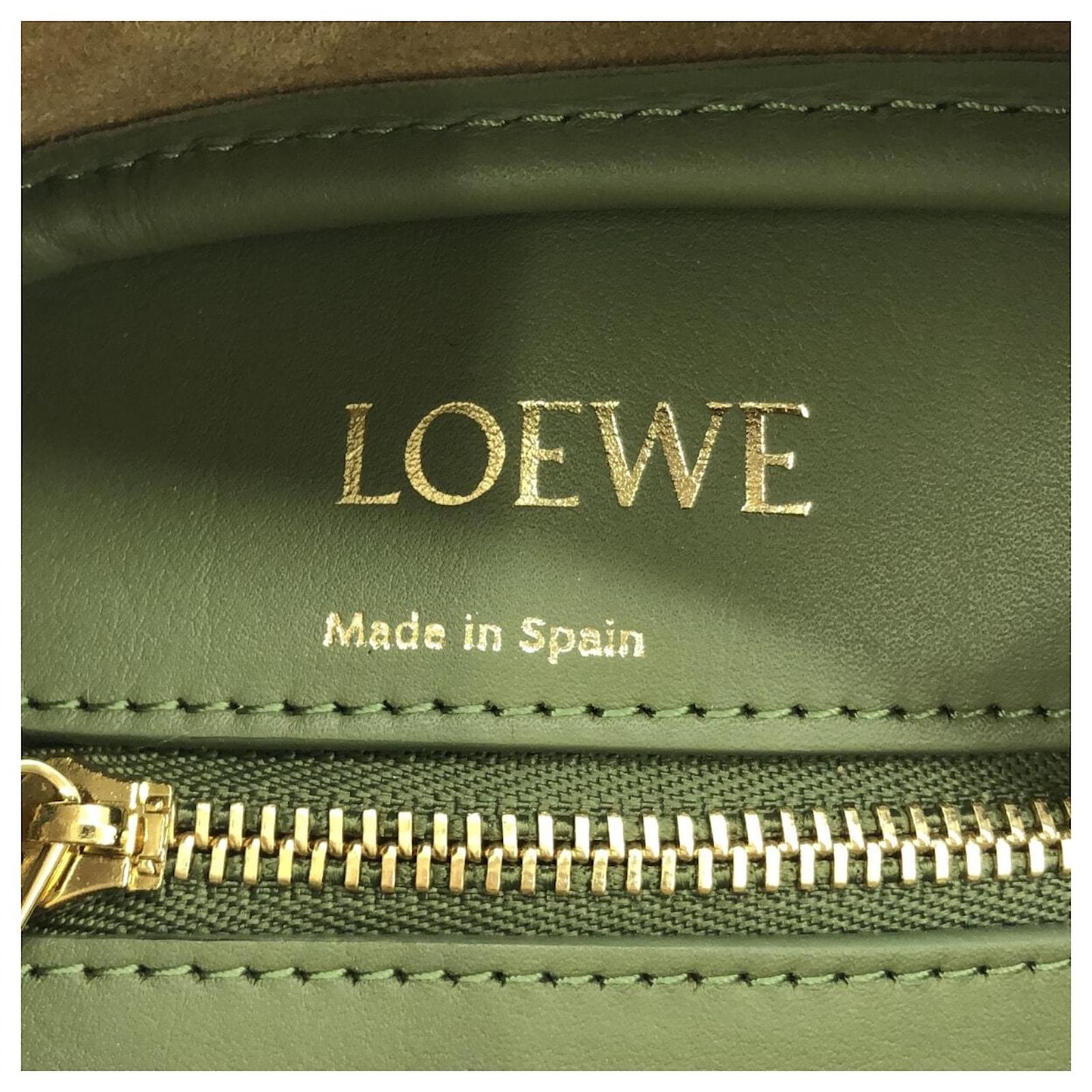 LOEWE AMAZONA Cuir Vert ref.1090664 - Joli Closet
