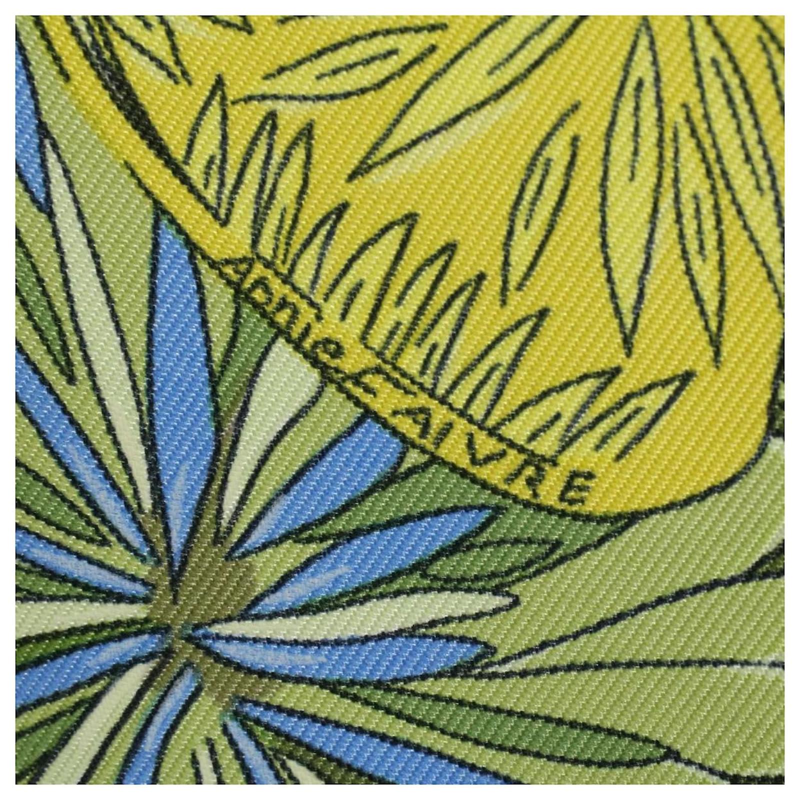 Hermès HERMES CARRE 90 Green Silk ref.1109981 - Joli Closet