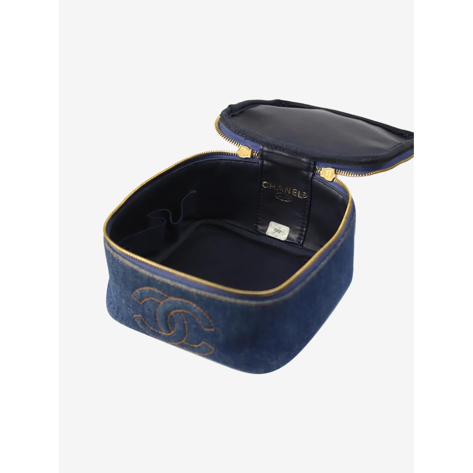 Chanel Blue 1996 CC mark stitch vanity bag Denim ref.1201232 - Joli Closet