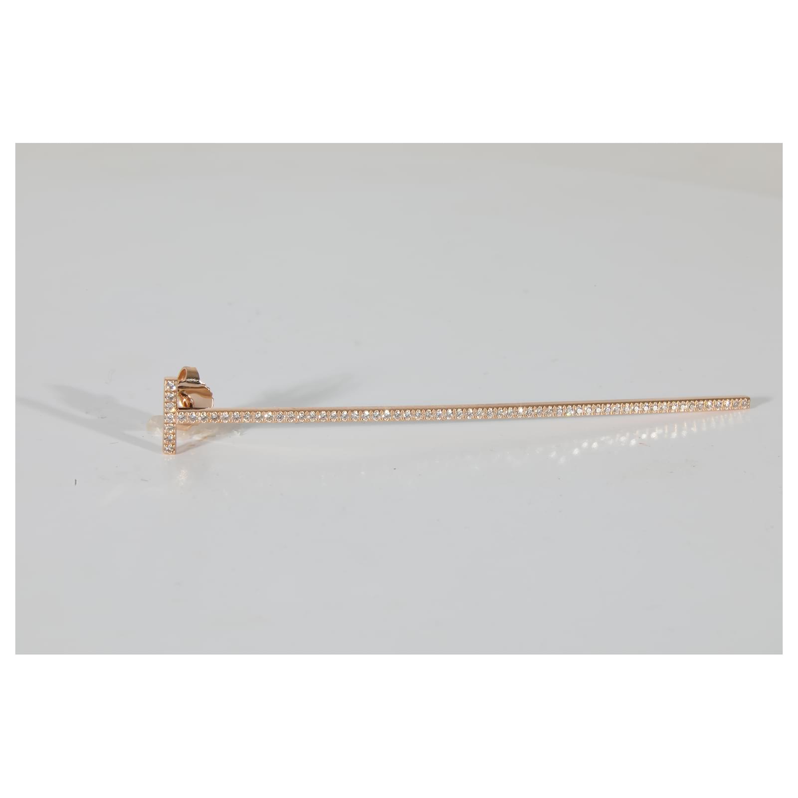 TIFFANY & CO. Tiffany T Elongated Wire Bar Earrings in 18k Rose Gold 0. ...