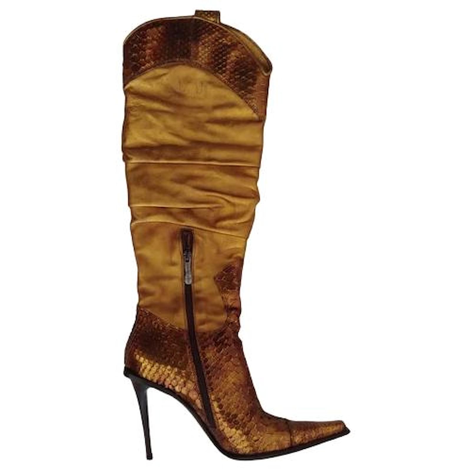Gianmarco Lorenzi Boots Golden Exotic leather ref.1252669 - Joli Closet