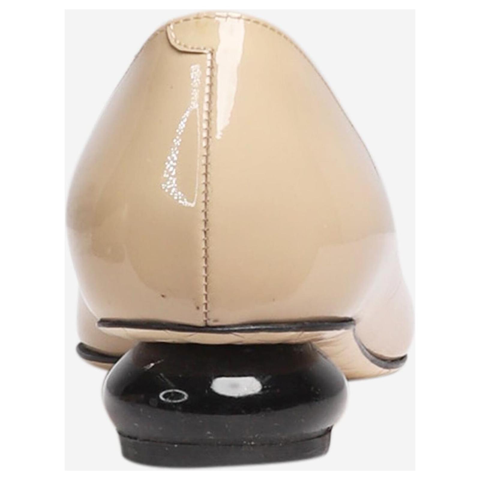 Bottega Veneta Beige patent leather low-heel pumps - size EU 37 ref.1404374 - Joli Closet