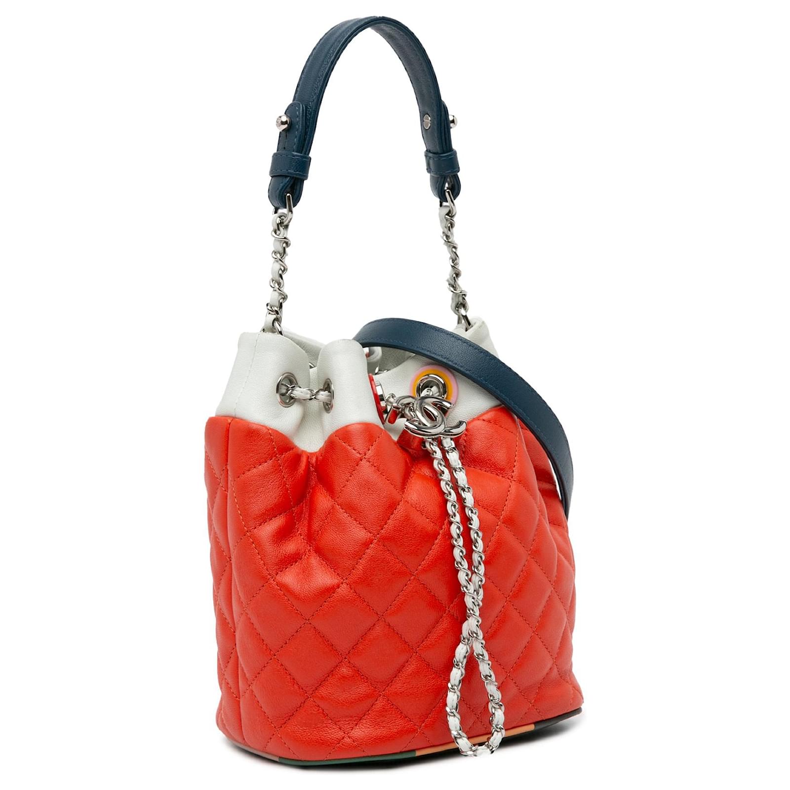 Red Chanel CC Quilted Lambskin Cuba Drawstring Bucket Leather ref ...