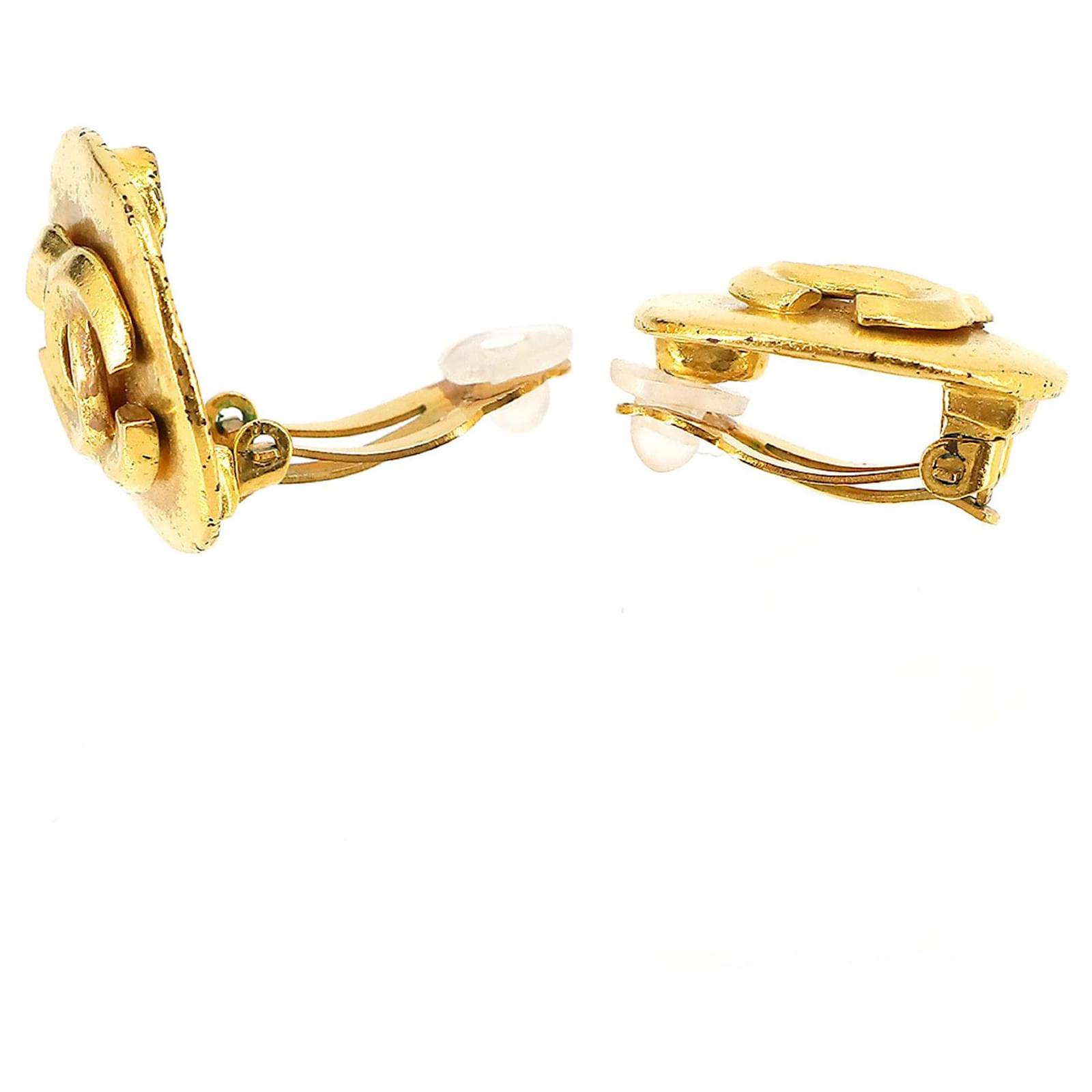 Chanel Coco Mark Golden Gold-plated ref.1440216 - Joli Closet