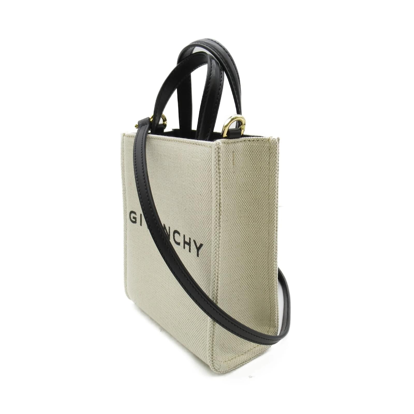 Givenchy 2-Way Shoulder Bag Beige ref.1505814 - Joli Closet