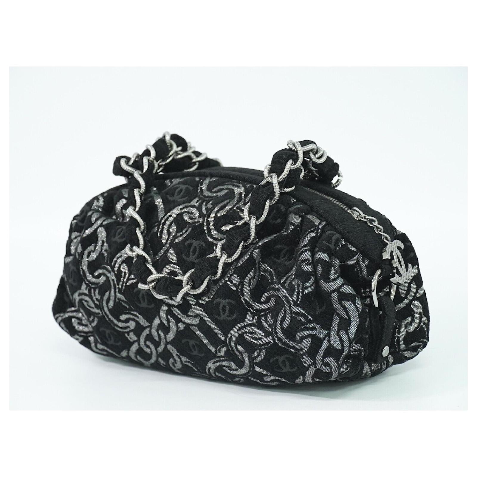 Chanel Logo CC Black Cloth ref.1547558 - Joli Closet