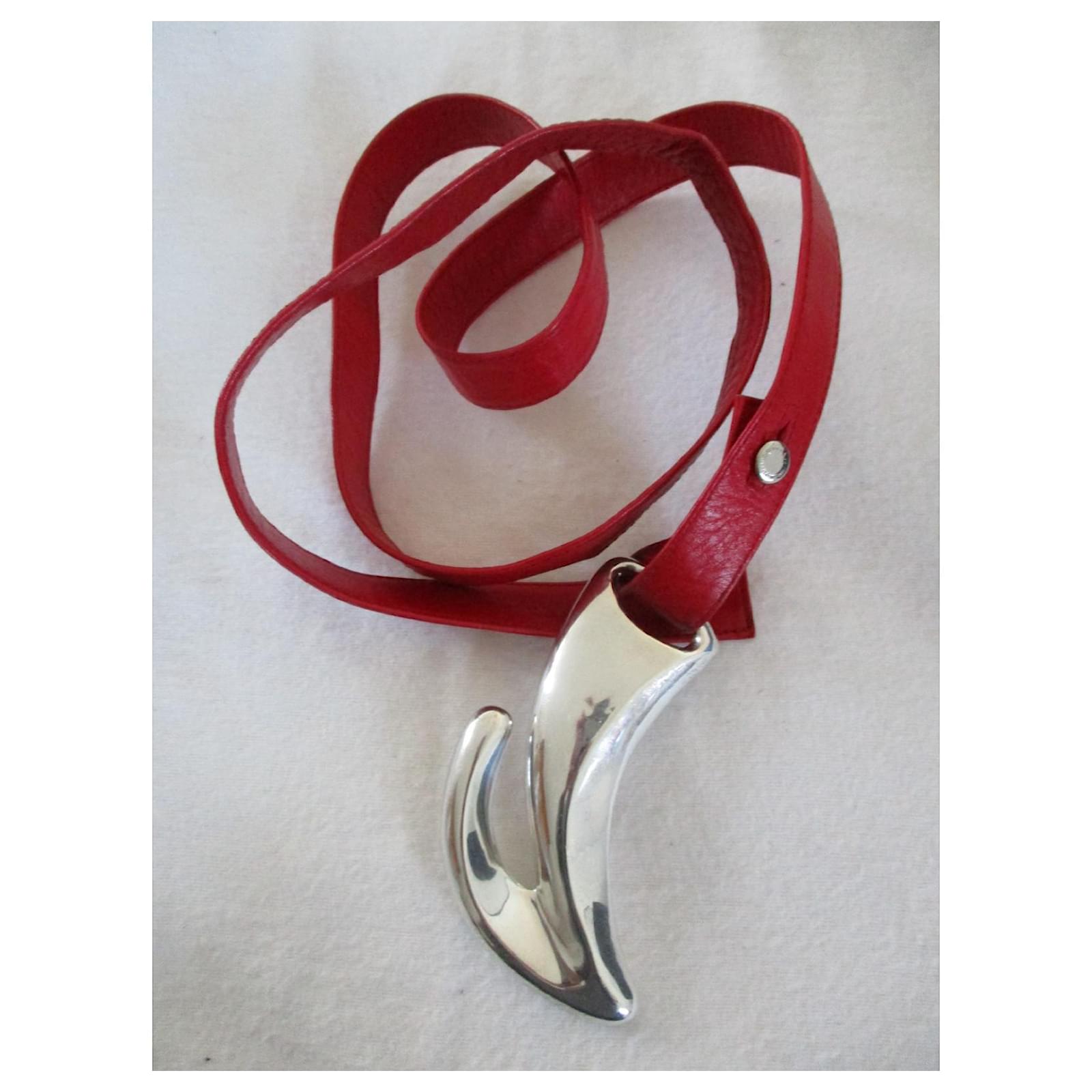 Tiffany & Co Red and silver leather 'fish hook' belt. ref.1591622 ...