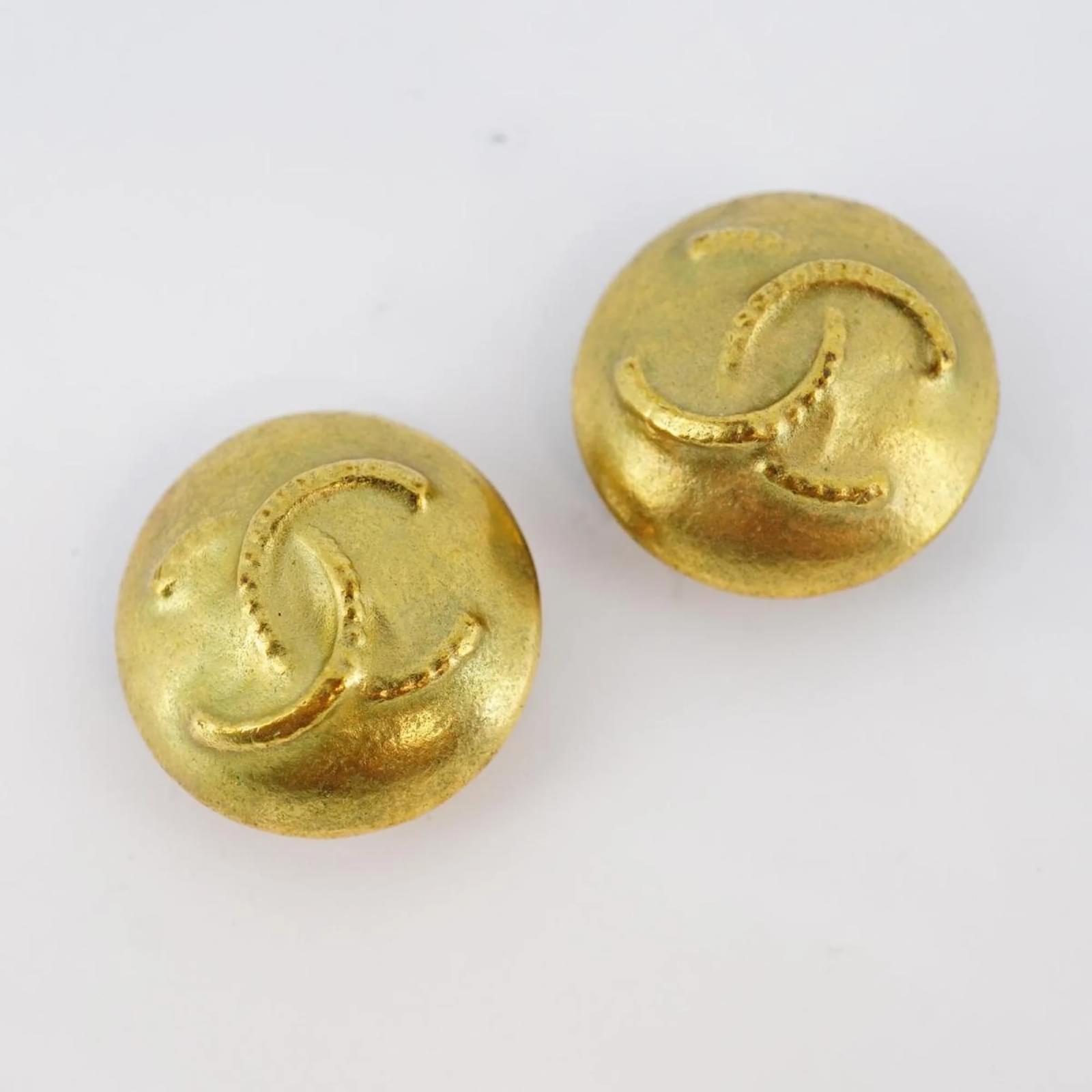 Chanel Coco Mark Circle Clip Earrings Gold-plated ref.1614925 - Joli Closet