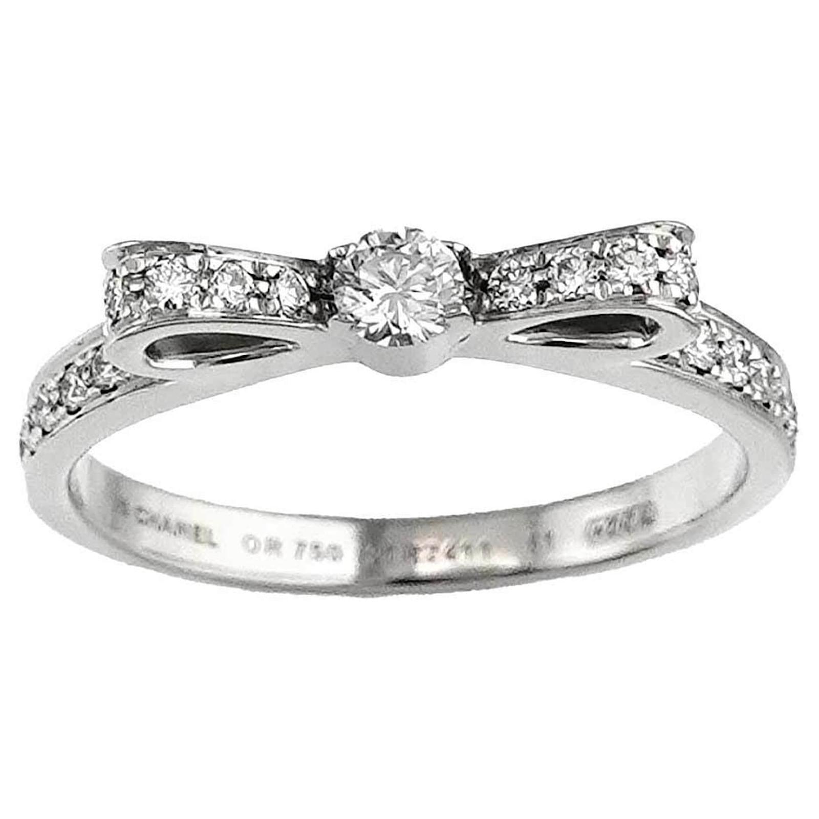 Chanel Ruban de #51 Anniversary Ring White gold ref.1625145 - Joli Closet