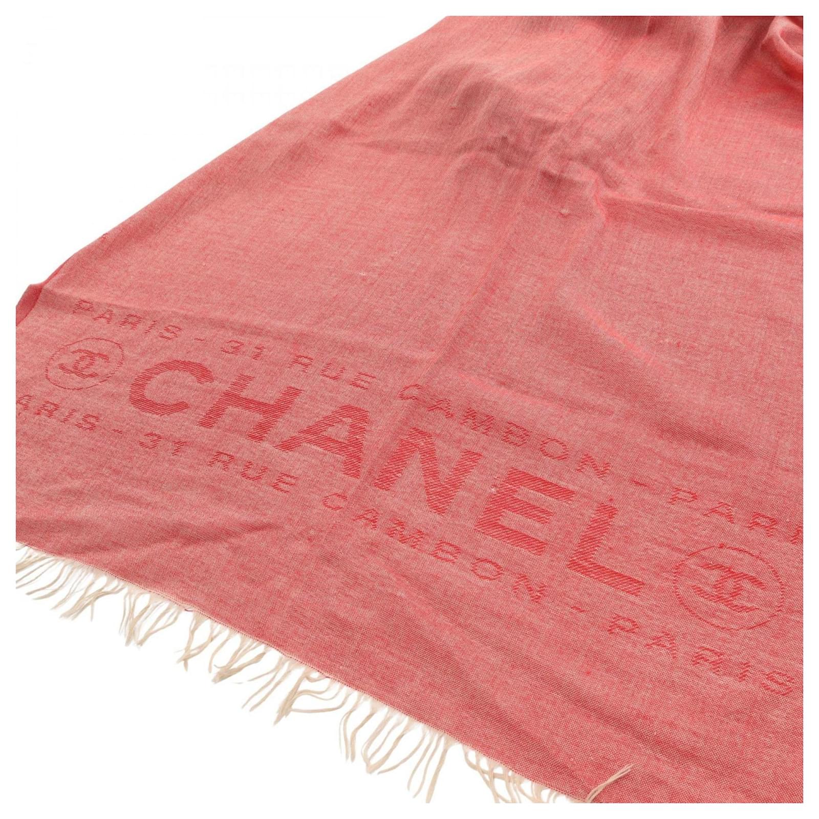 Chanel Red Cashmere Stole ref.1635047 - Joli Closet