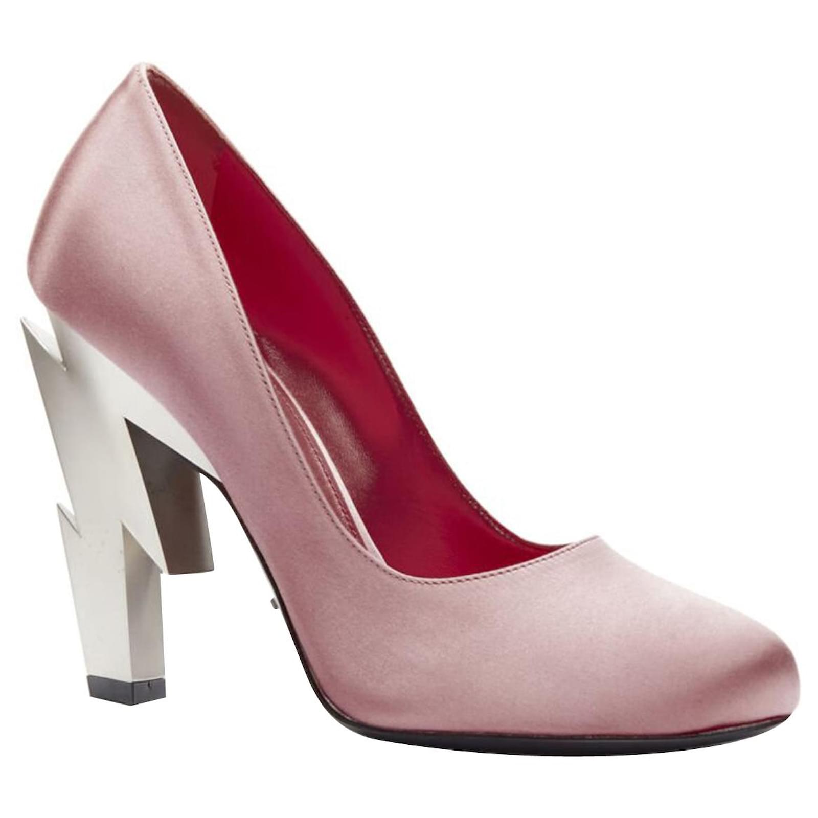 Prada Lightning Bolt Pink Silk Satin Silver Metal Heel Pump Eu38.5 ref ...