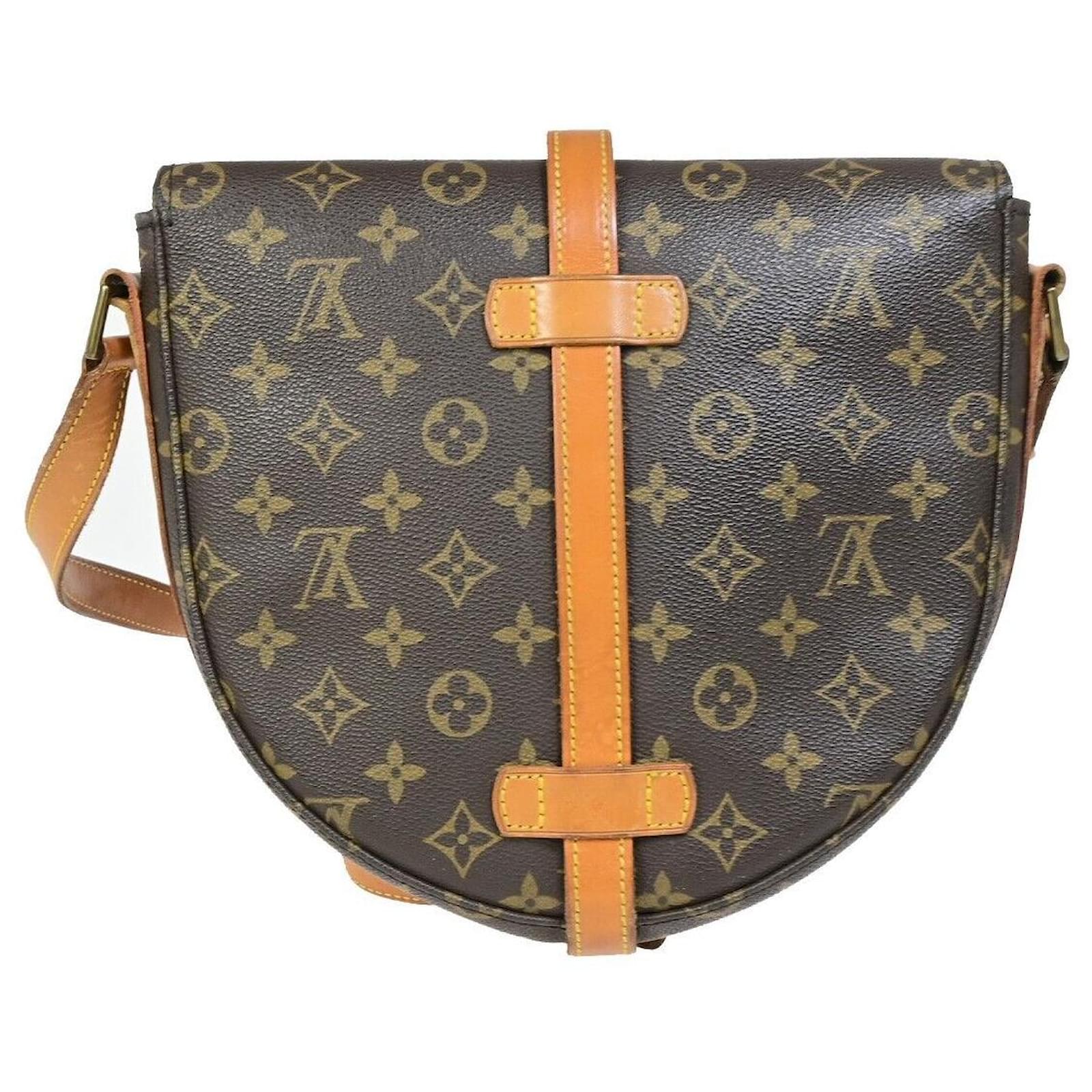 Louis Vuitton Chantilly Brown Cloth ref.1677952 - Joli Closet