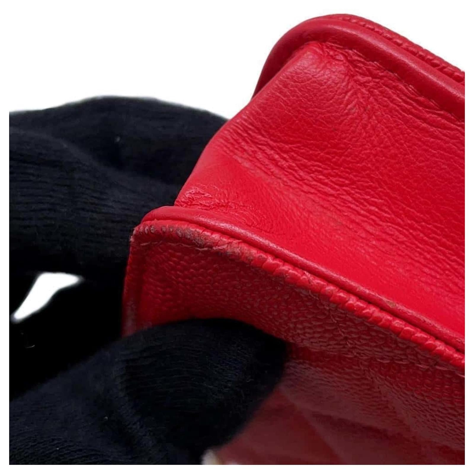 Chanel CC Filigree Red Leather ref.1728022 - Joli Closet