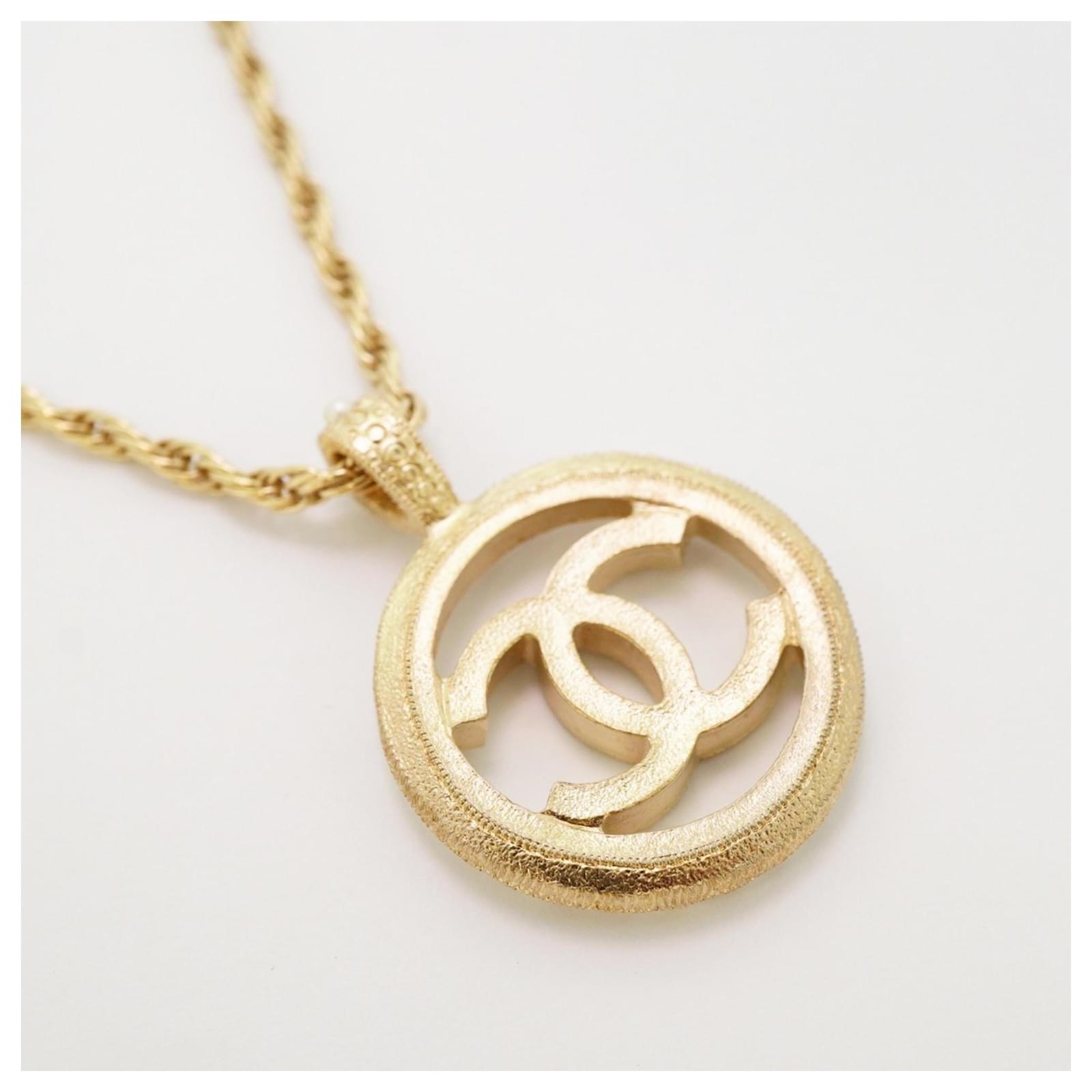 Chanel Necklace Coco Mark Circle with Fake Pearl Golden Gold-plated ref ...