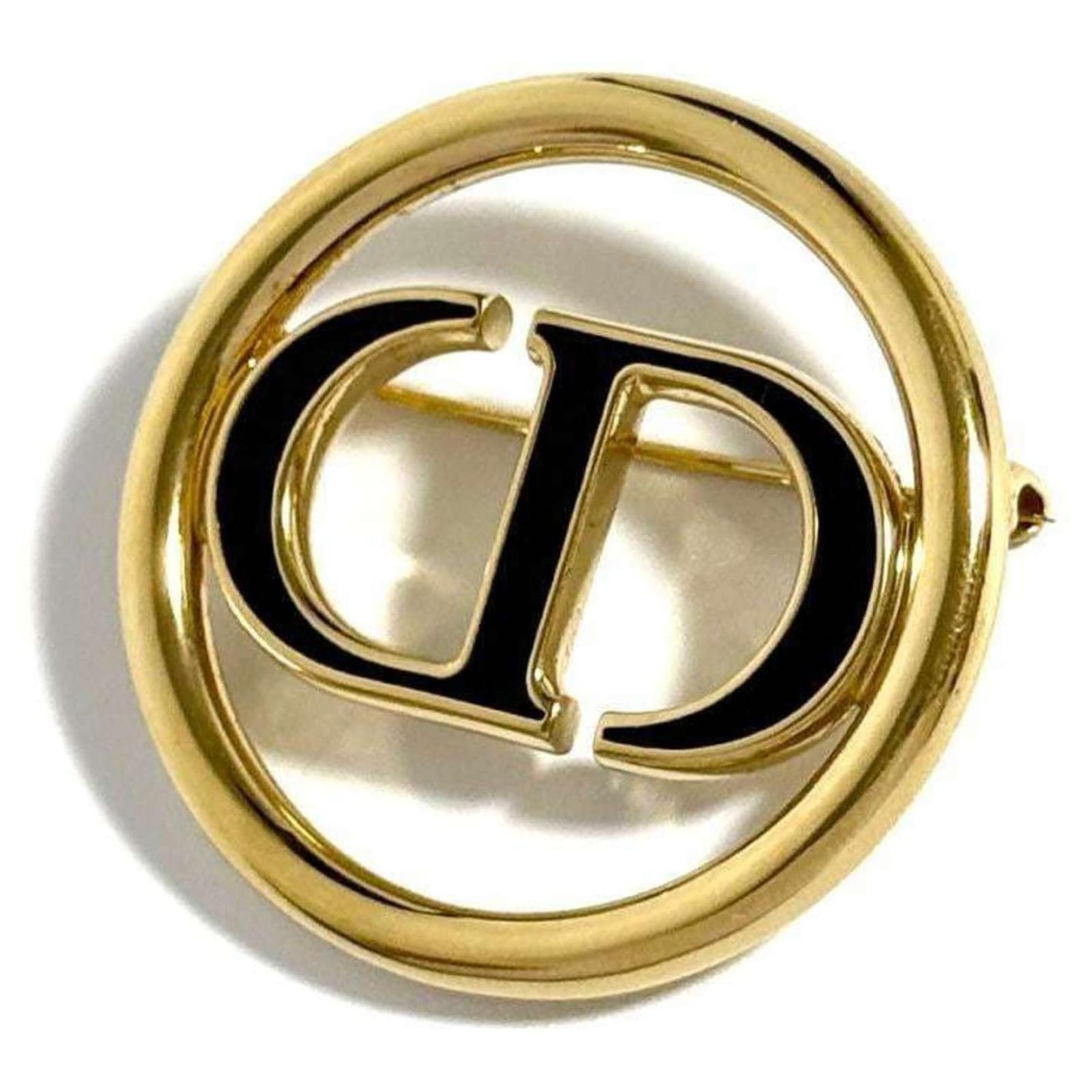 Christian Dior Women's Pin Brooch 30 Montaigne Golden Metal ref.1729645 ...