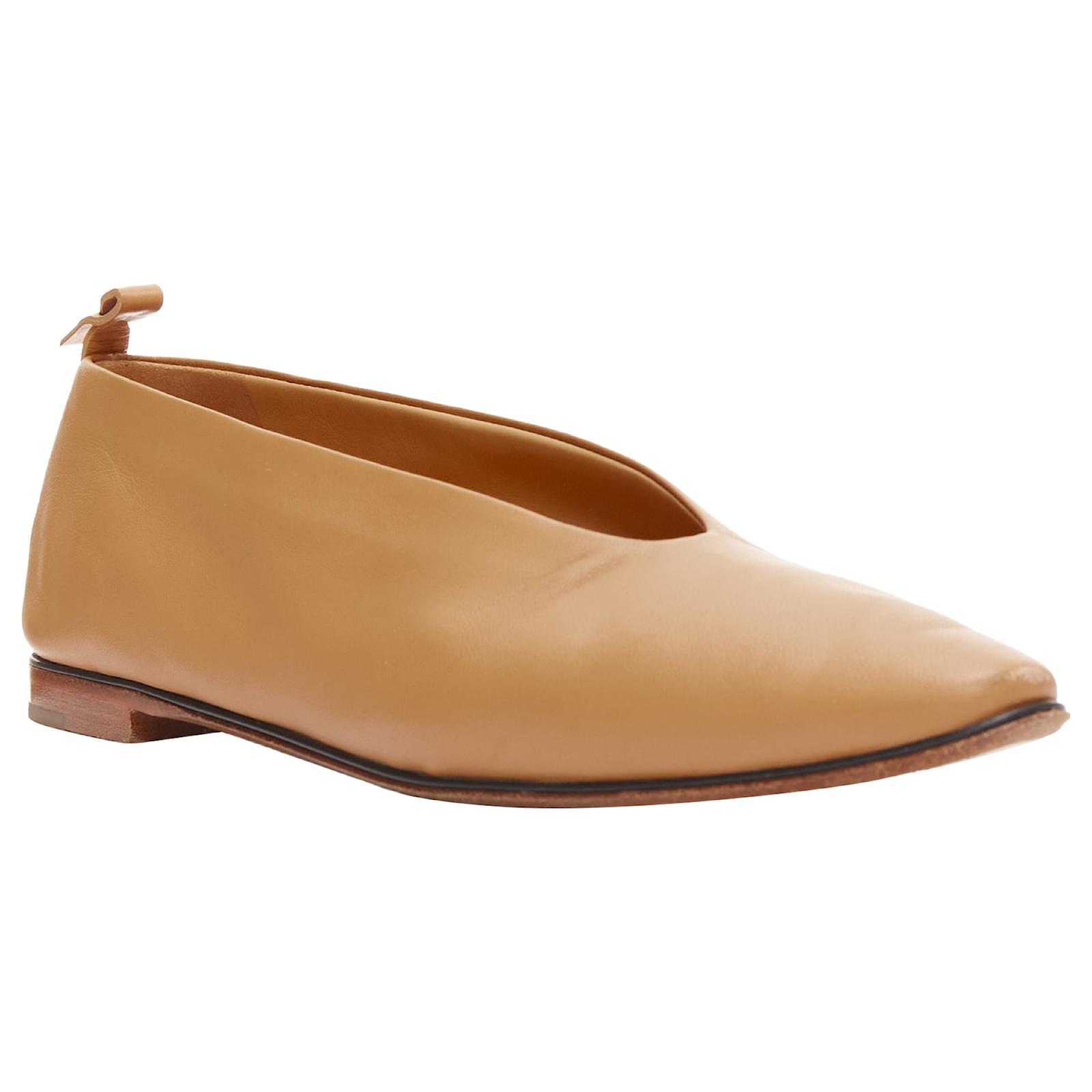 Bottega Veneta leather low vamp pointed ballet flats Brown ref.1734077 ...