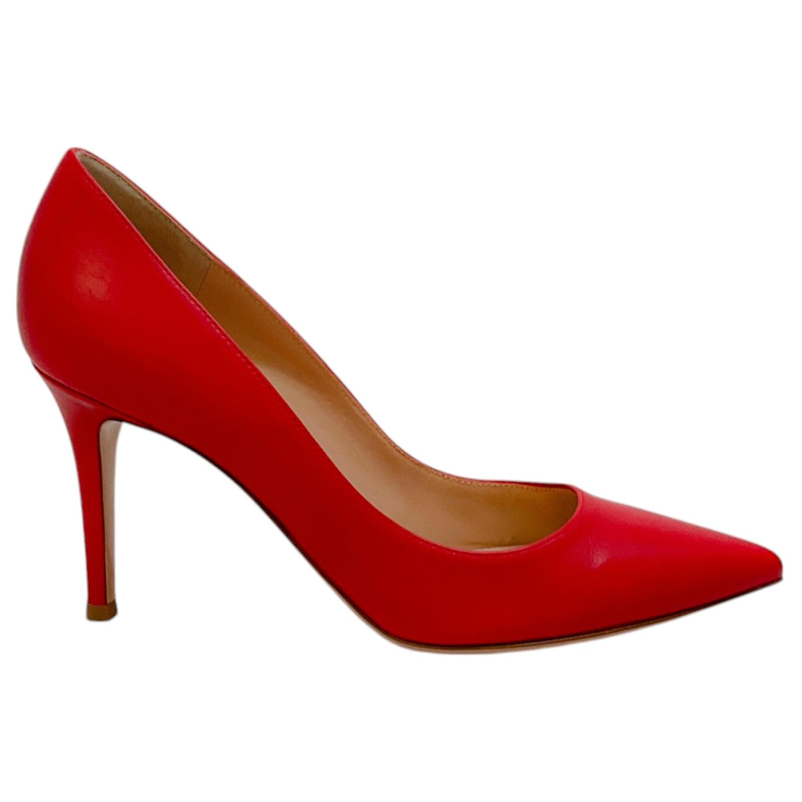 Gianvito Rossi Tabasco Red Leather Gianvito 85 Pumps ref.1843081 - Joli ...