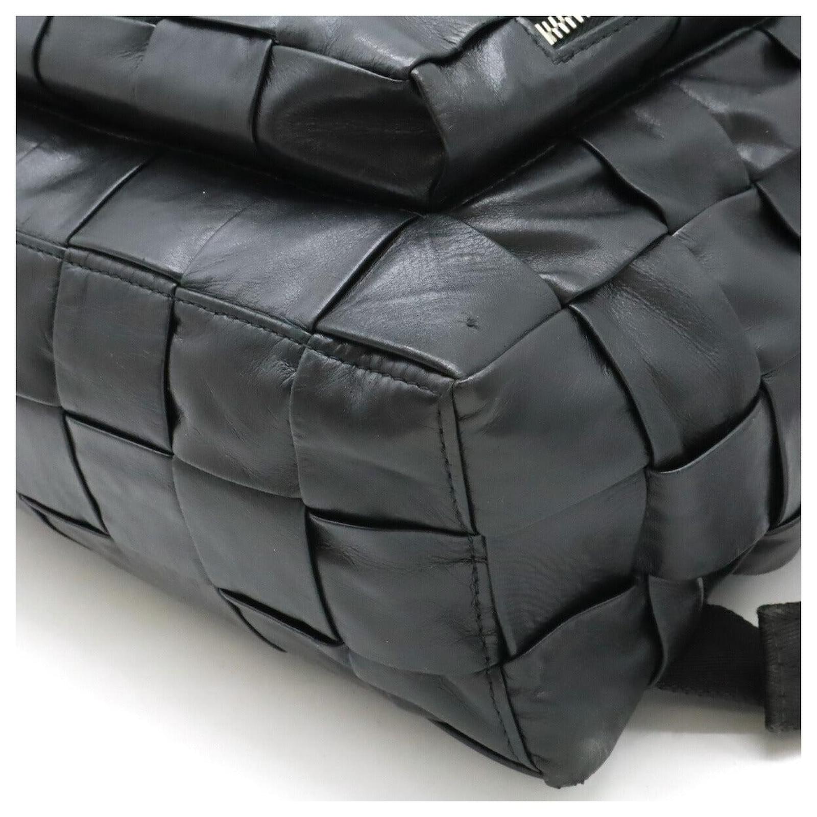 Bottega Veneta Leather Cassette Backpack Black ref.1894477 - Joli Closet
