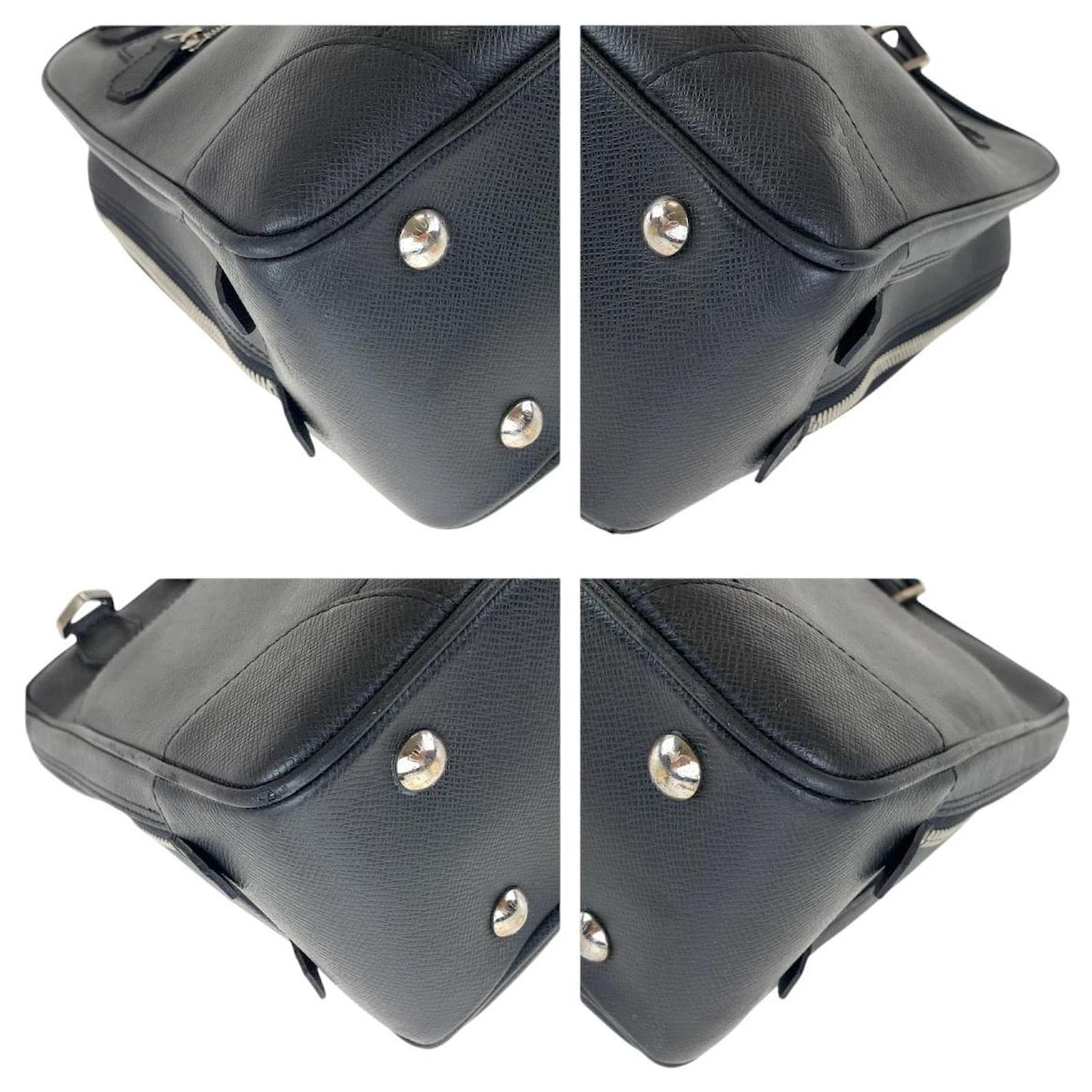 Louis Vuitton Taiga Alexander Leather Briefcase Black ref.1944891 ...