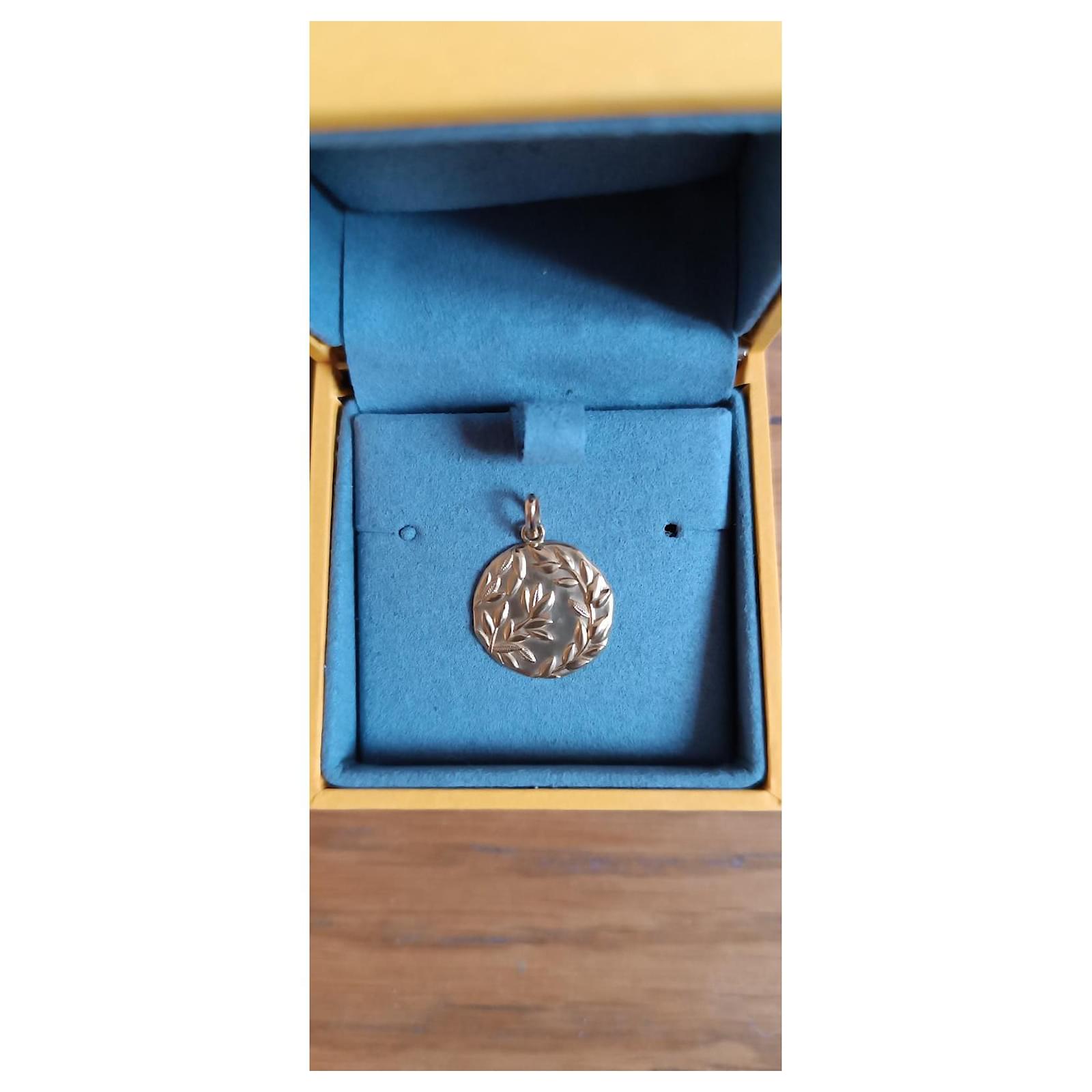 Arthus-Bertrand Daphne Gold hardware Yellow gold ref.1962320 - Joli Closet