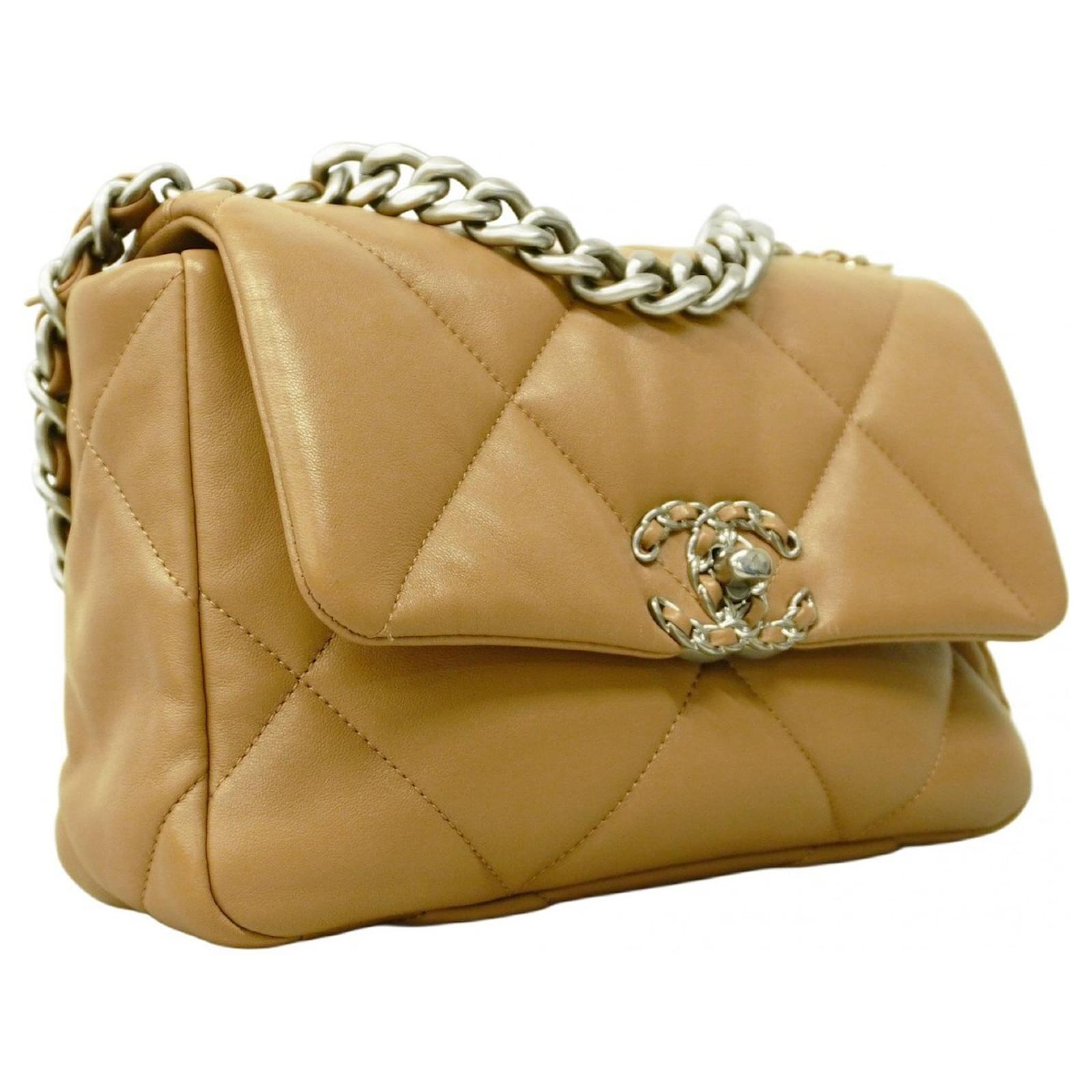 Chanel Chanel 19 Brown Leather ref.2006411 - Joli Closet