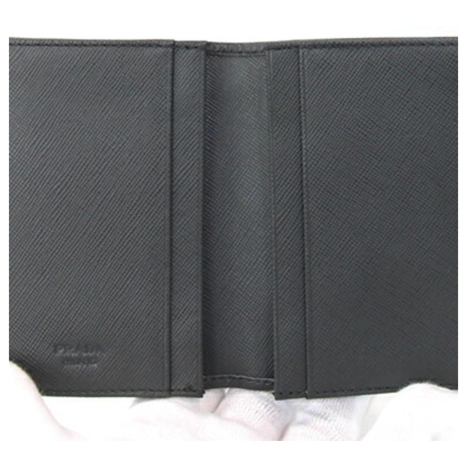 Prada Gray Leather Business Card Case Brown ref.2095043 - Joli Closet