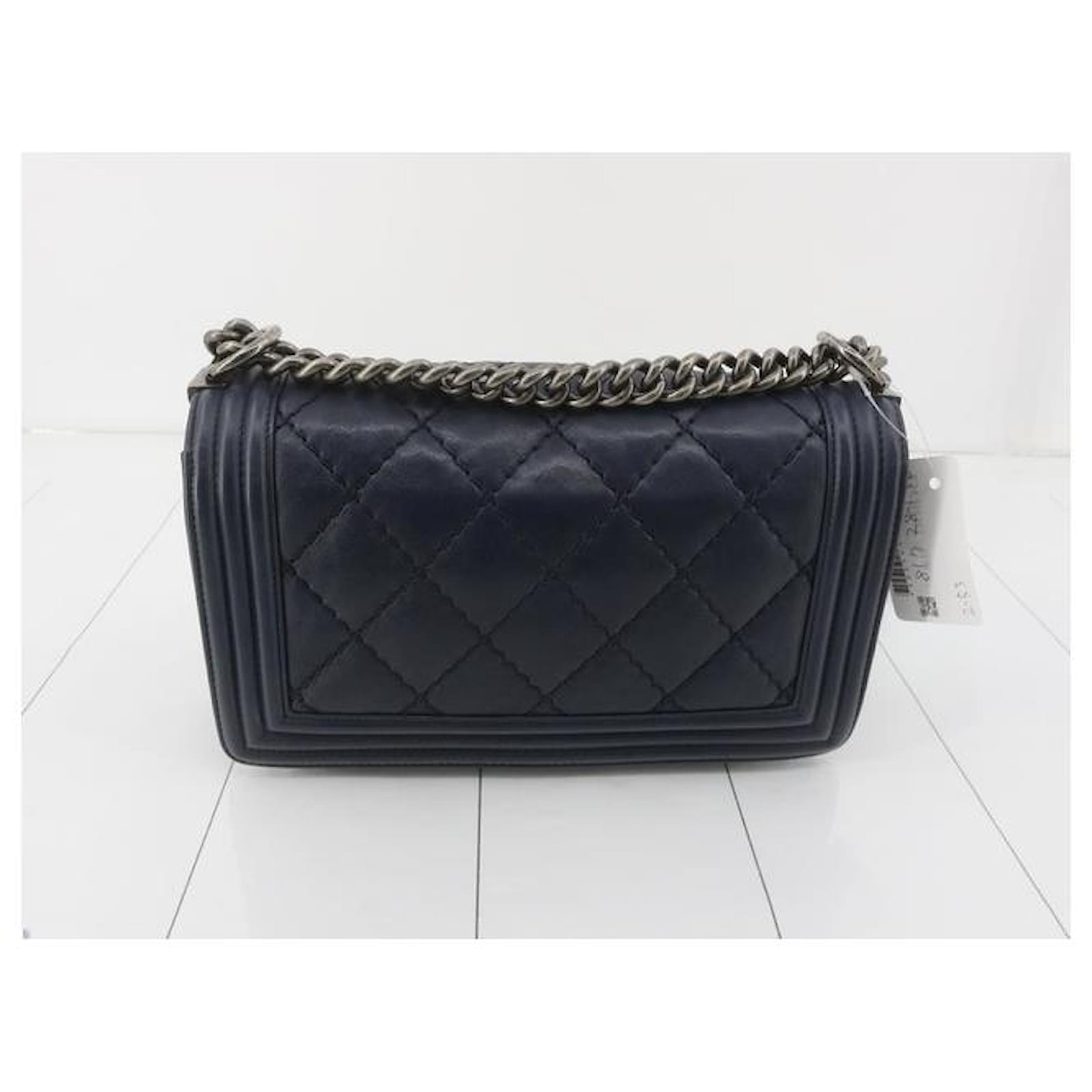 Chanel Boy Blue Leather ref.2207326 - Joli Closet