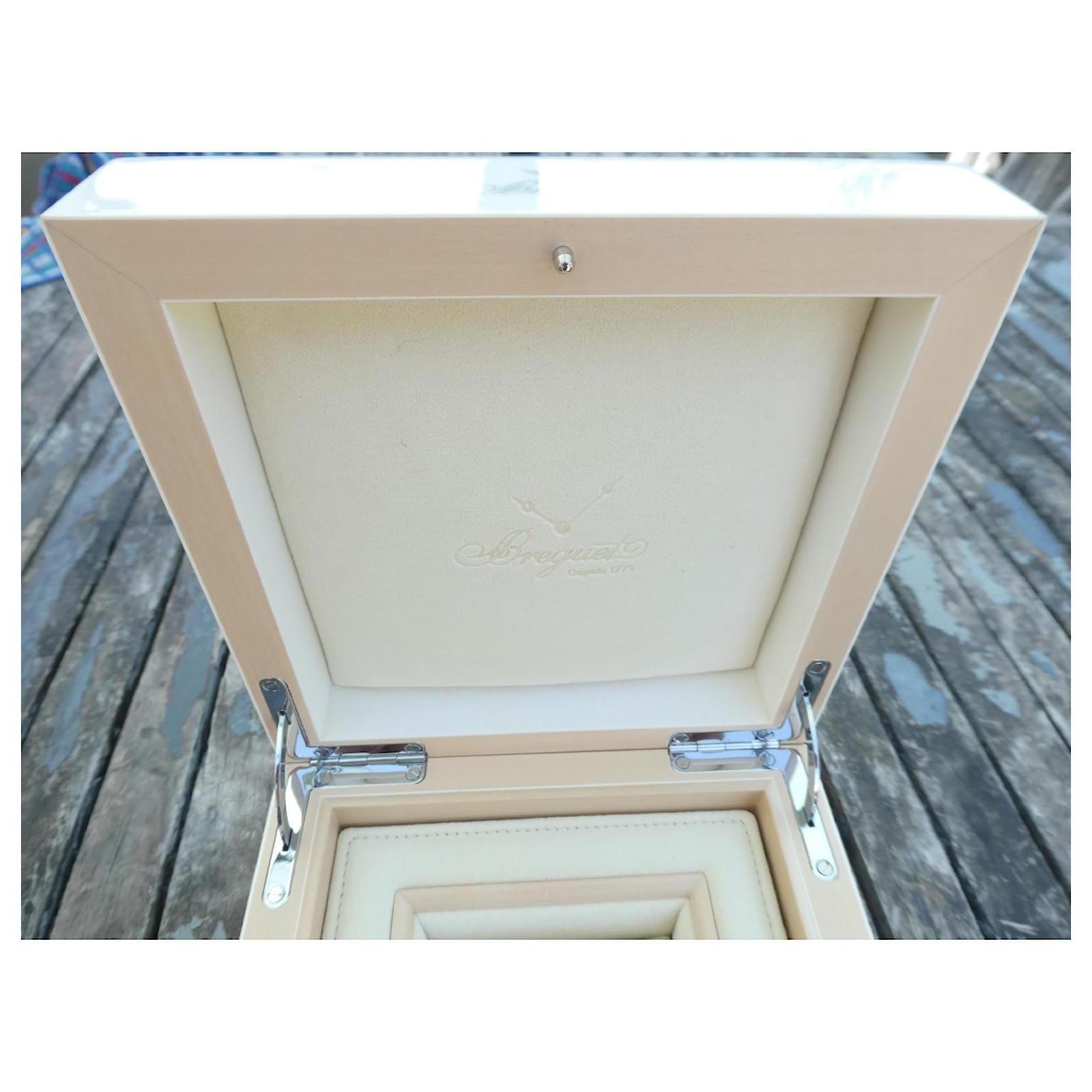 watch box for Breguet White Acetate ref.2277368 - Joli Closet