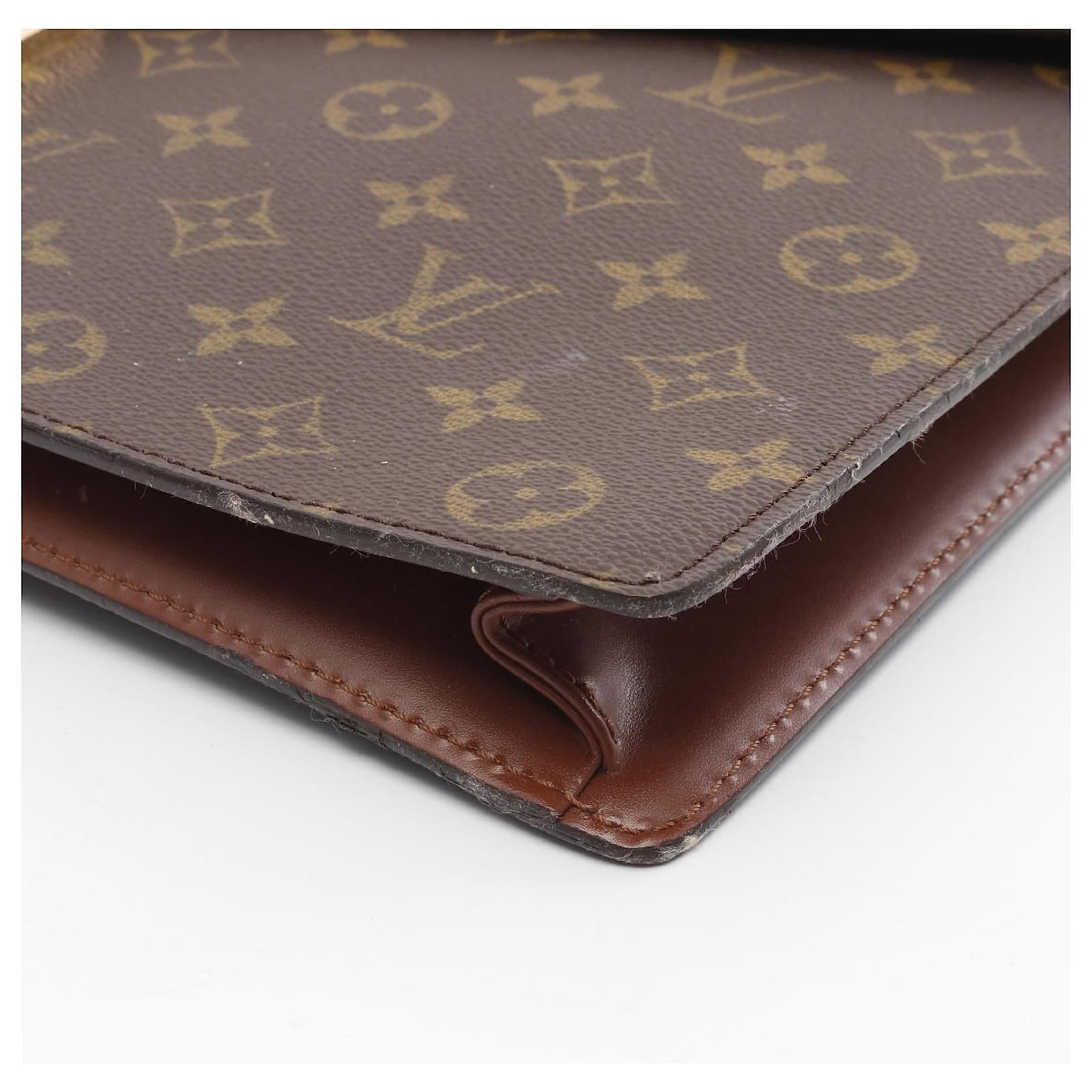 Louis Vuitton Monogram Briefcase Brown Cloth ref.2301890 - Joli Closet