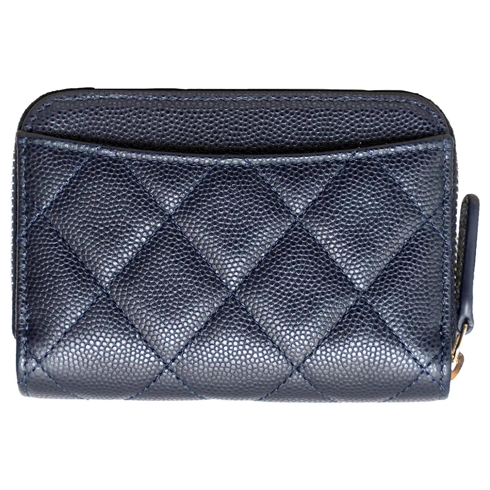 Chanel Quilted Coin Purse Blue Navy blue Leather ref.2322586 - Joli Closet