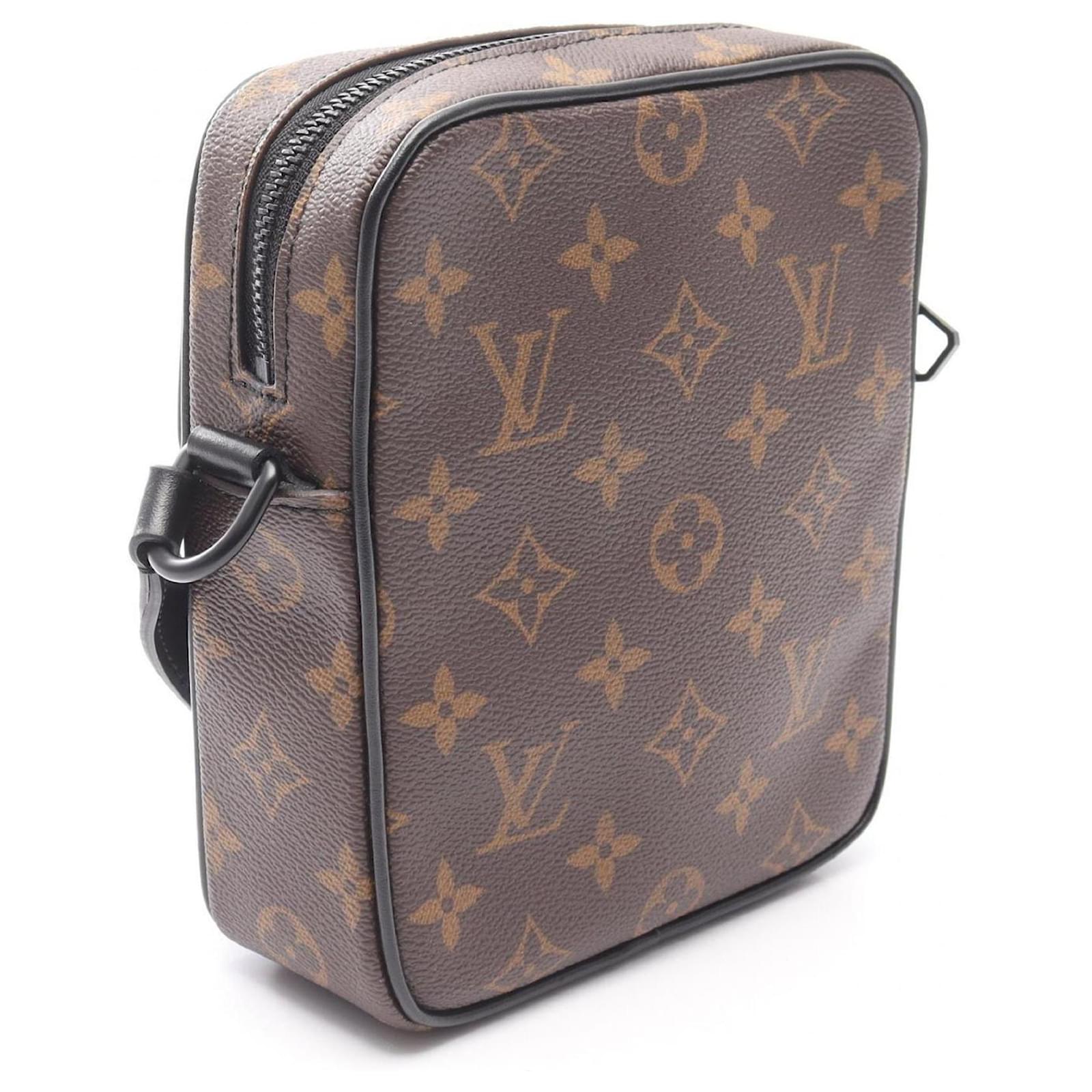 Louis Vuitton Christopher Wearable Wallet Shoulder Bag Brown Black ...