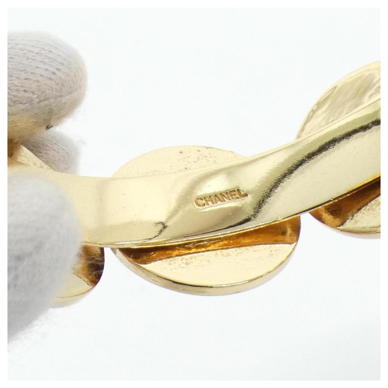 Chanel Gold Bangle Golden ref.2422454 - Joli Closet