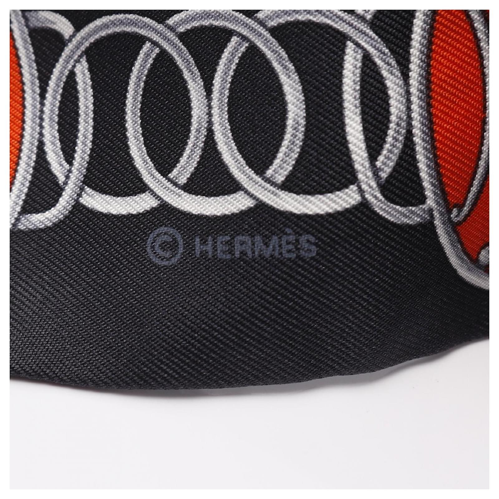 Hermès Hermes Twilly LIFT PROFILE Silk Scarf Black ref.2447908 - Joli ...