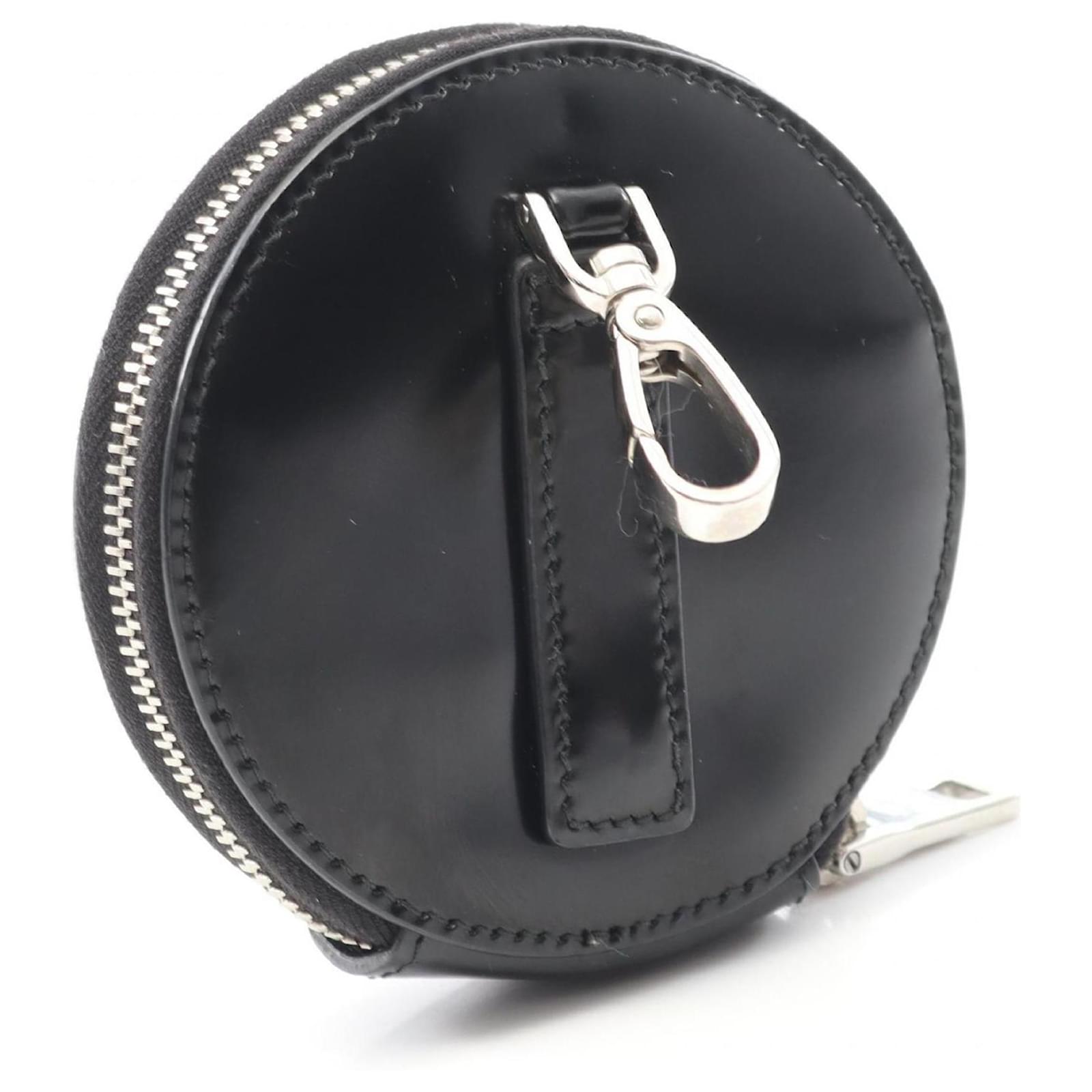 Prada Round Mini Pouch Bag Black Leather ref.2502345 - Joli Closet