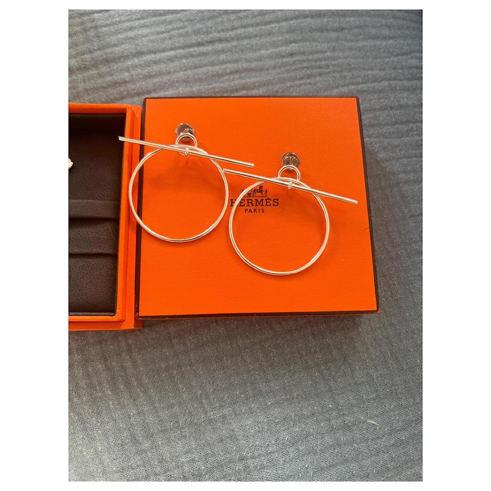 Hermès Loop Silvery Silver ref.JC2593784 (Sold) - Joli Closet