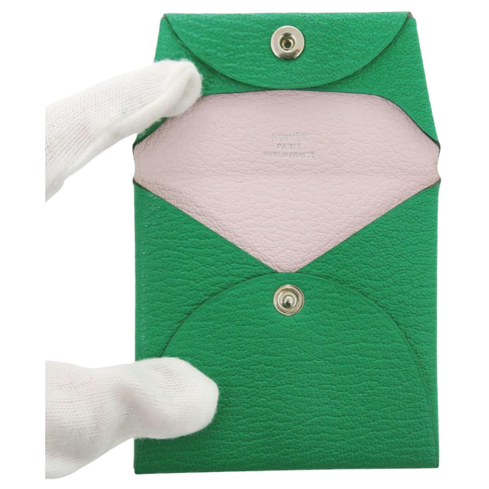Hermès Bastia Coin Purse in Chevre Mysore Leather Diamond ref.2623379 ...