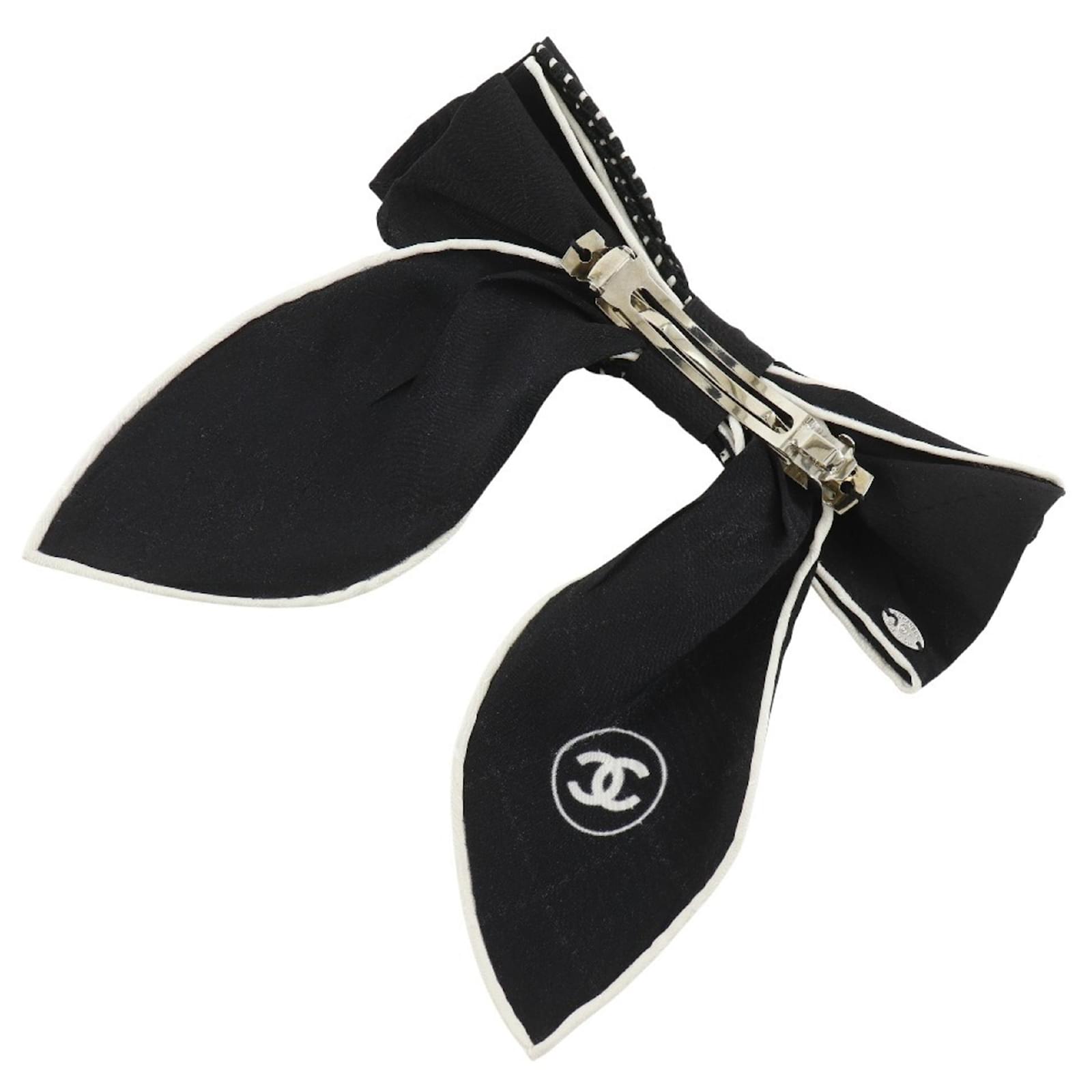 Chanel Coco Mark Ribbon Barrette Black Silk ref.2685067 - Joli Closet