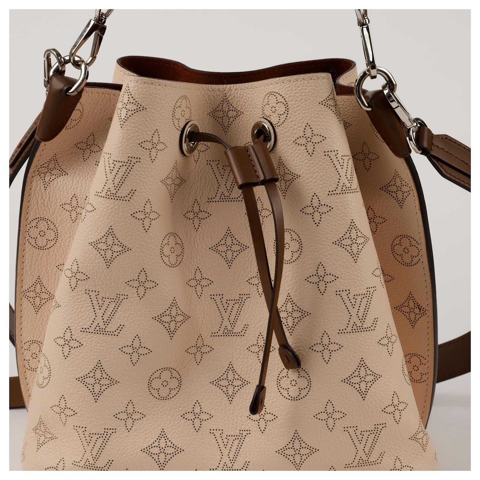 Louis Vuitton Moria Bucket Tote Shoulder Bag White Leather ref.2724513 ...