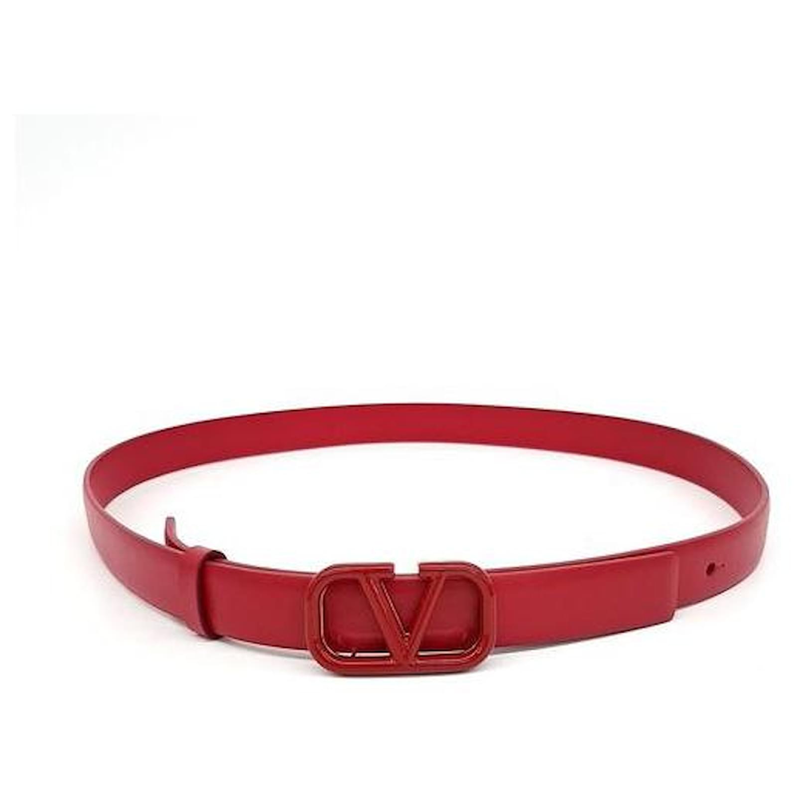 Valentino Garavani Valentino V-logo Belt Red Leather ref.2736811 - Joli ...