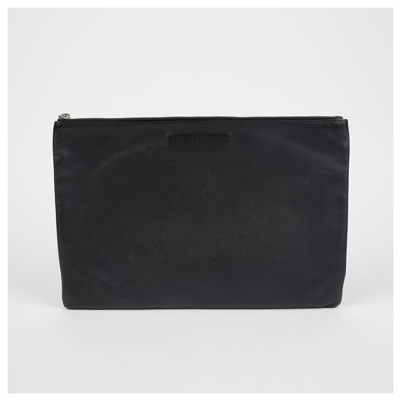 Balenciaga Everyday Large Logo Clutch Black Leather ref.2813800 - Joli ...