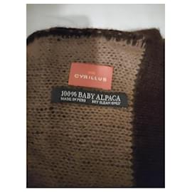 Second hand Cyrillus Women's accessories - Joli Closet