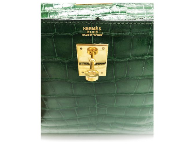 Hermès Beautiful Hermes Kelly Bag 32 Leather Emerald Green Alligator