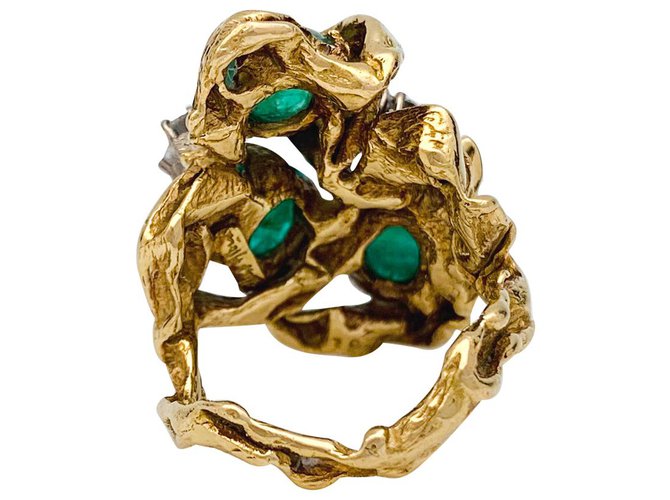 Autre Marque Gilbert Albert Ring "Crumpled", In yellow gold, emeralds ...